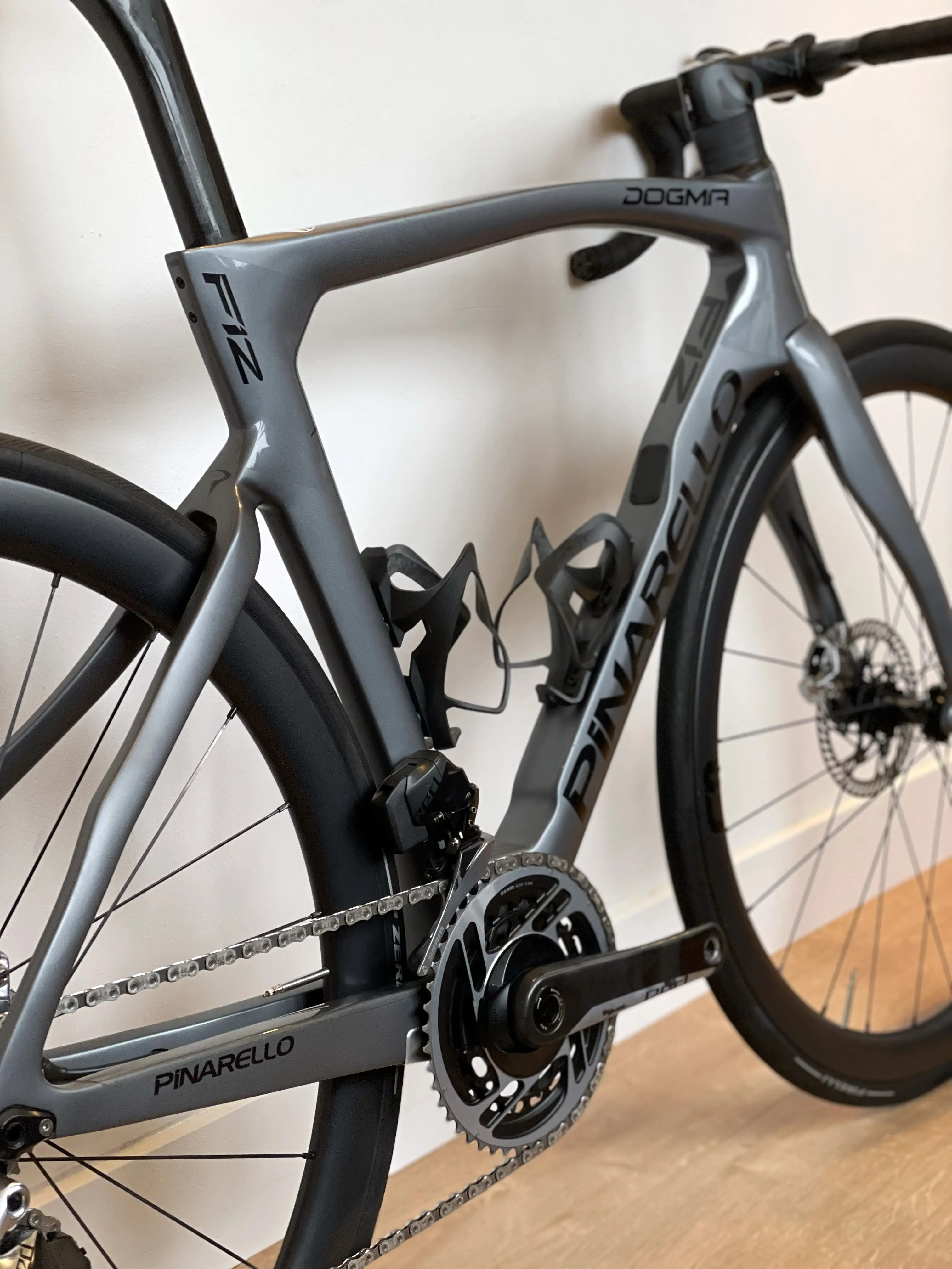 Pinarello Dogma F12 Disk Sram Red Axs Etap Bike used in 53 cm | buycycle