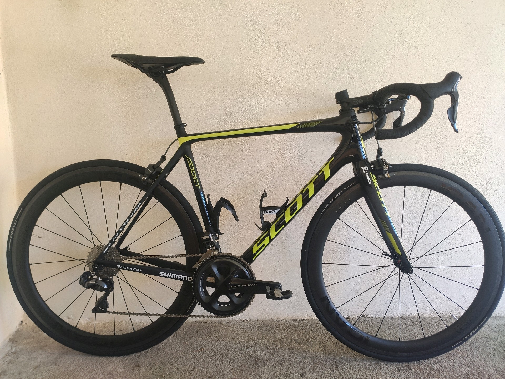 Scott Addict RC Pro gebraucht kaufen LG | buycycle