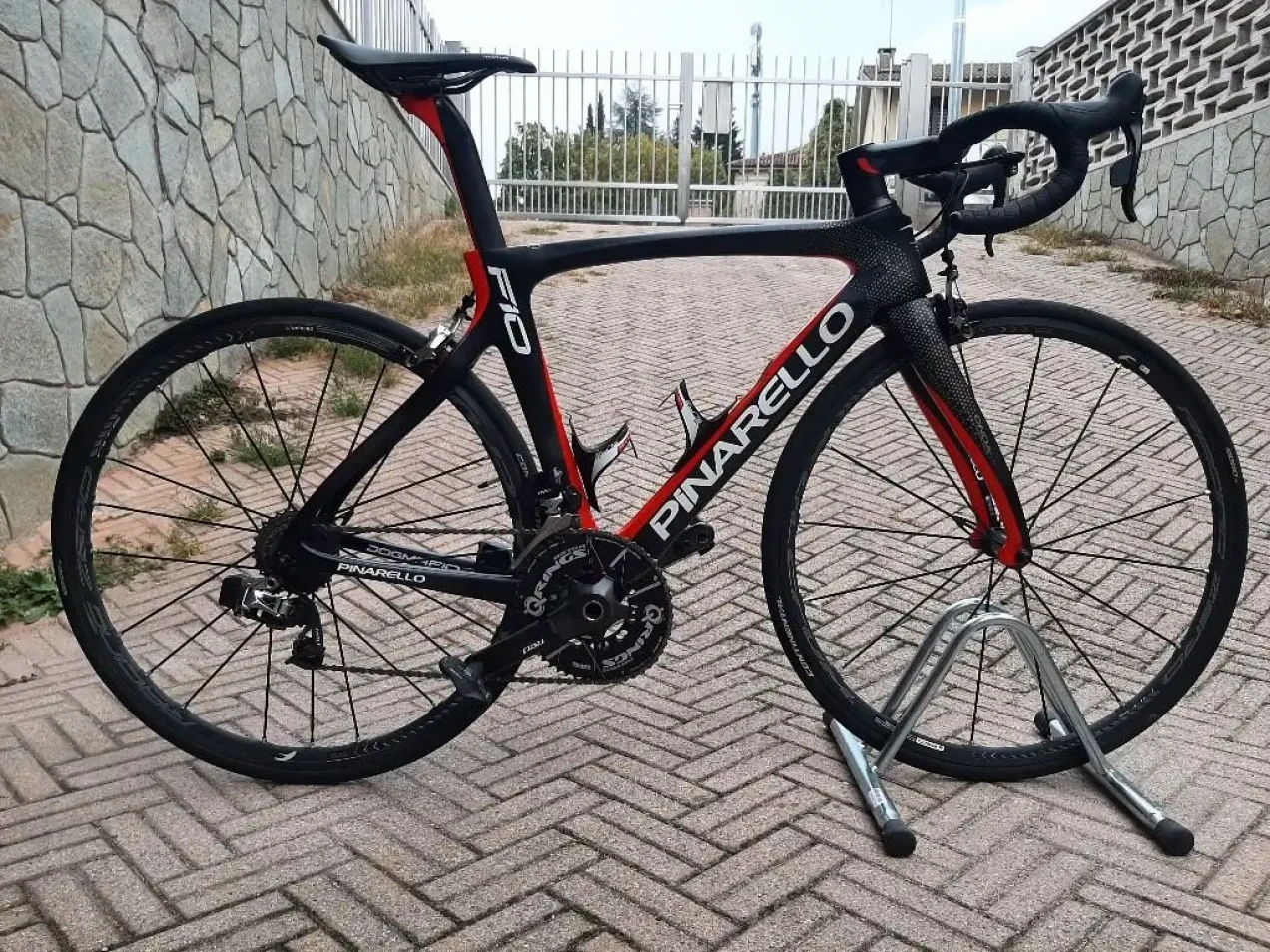 Pinarello DOGMA F10 gebruikt in 51 cm | buycycle