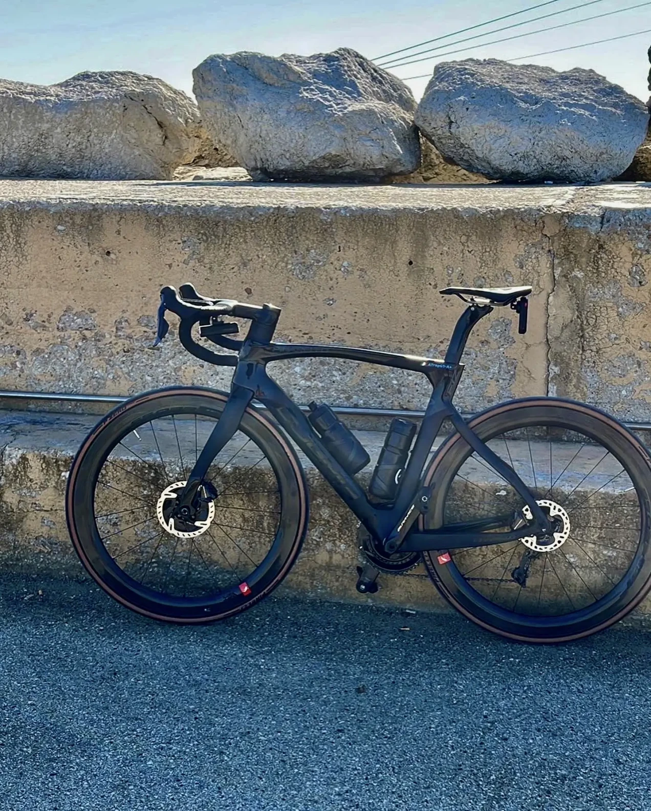 Pinarello DOGMA F12 DURA ACE Di2 Disc utilizado en M | buycycle