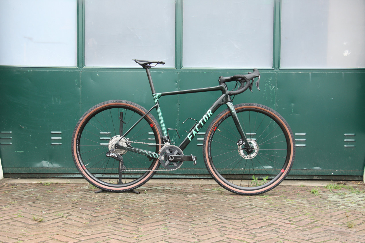 Achetez un vélo d'occasion Factor LS SRAM Force eTap AXS Disc en 54 cm ...