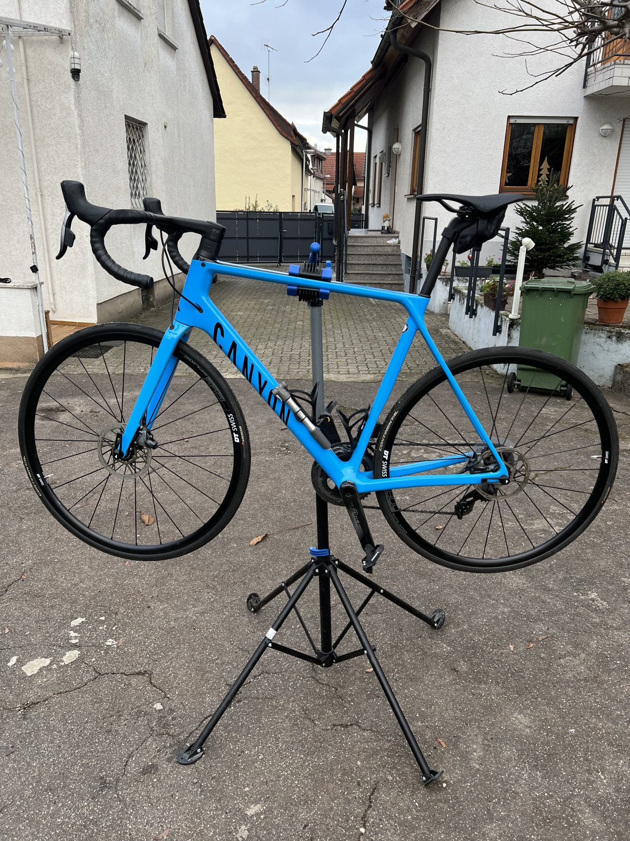 Canyon Ultimate CF SL 8 Disc eTap gebraucht kaufen LG | buycycle