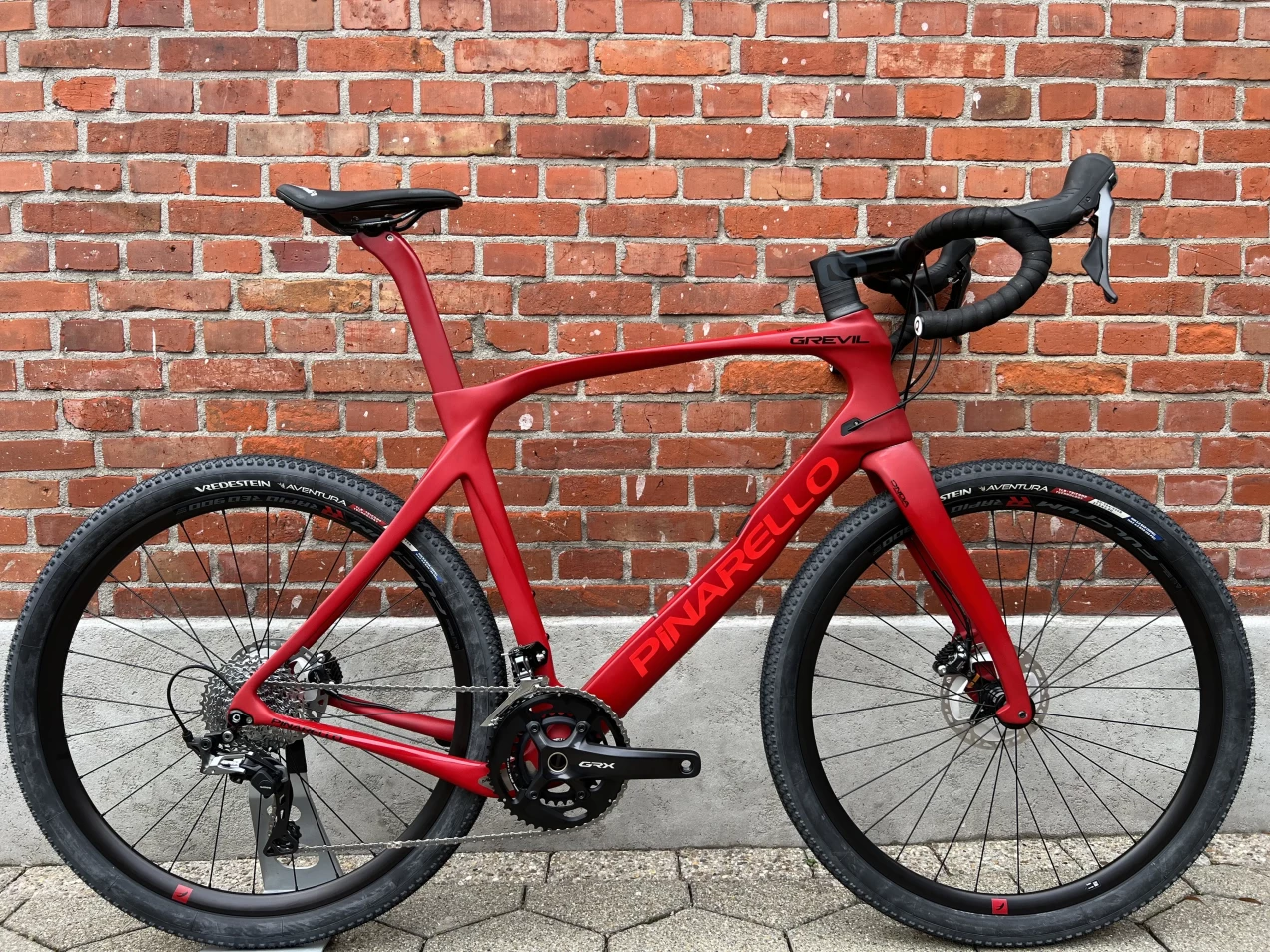 Pinarello Grevil GRX800 utilizado en 59 cm | buycycle