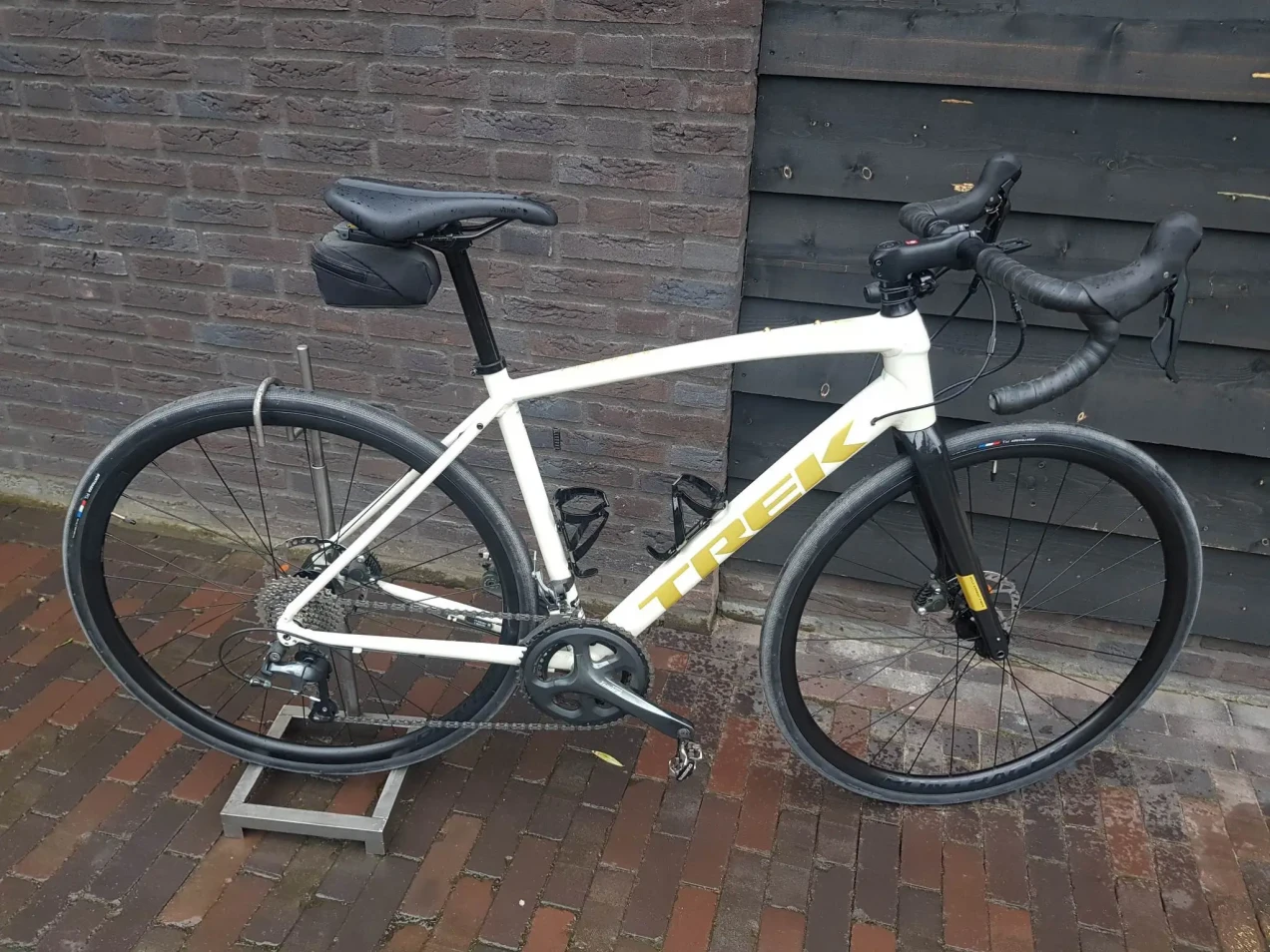 Trek Domane AL 4 Disc wykorzystywany w 54 cm | buycycle