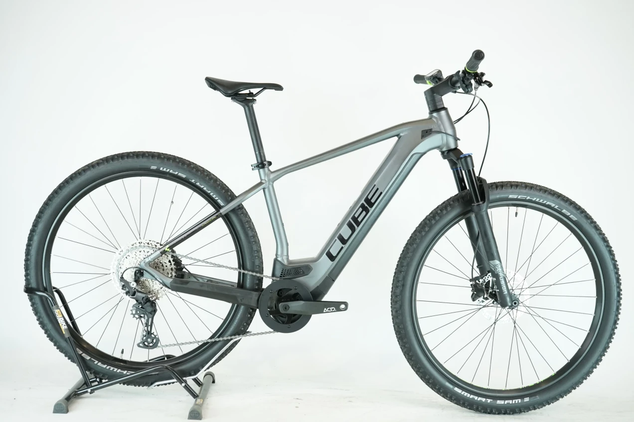 CUBE Reaction Hybrid used in L | buycycle