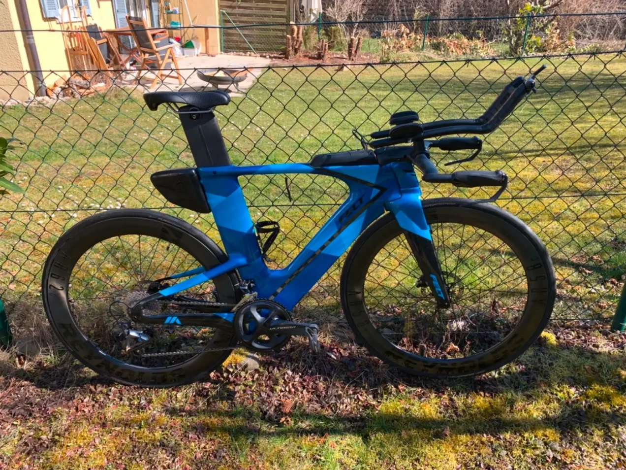 Felt IA Advanced Ultegra Di2 used in 54 cm | buycycle