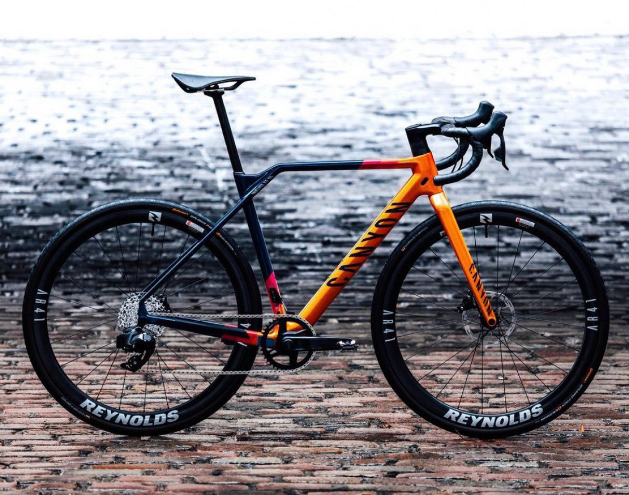 Canyon Inflite CF SL 8 gebruikt in 55 cm | buycycle