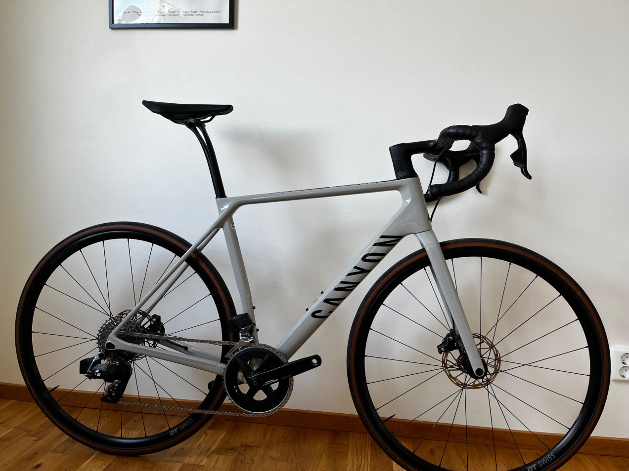 Canyon Endurace CF SL 7 eTAP used in M | buycycle