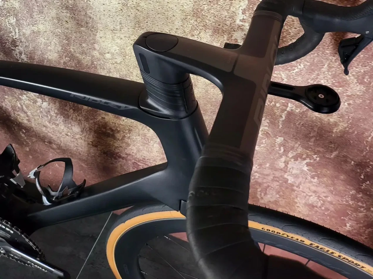 Ridley Noah Fast Disc - Shimano Ultegra Di2 used in 56 cm | buycycle