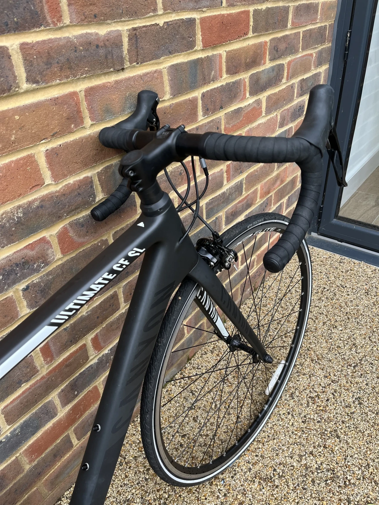 Achetez un vélo d'occasion Canyon Ultimate CF SL 7.0 en S | buycycle