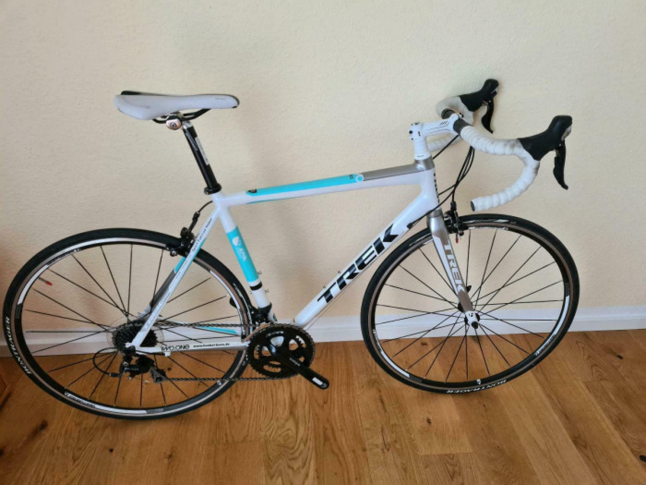 Trek Madone 2.1 H2 (Compact) used in 53 cm | buycycle