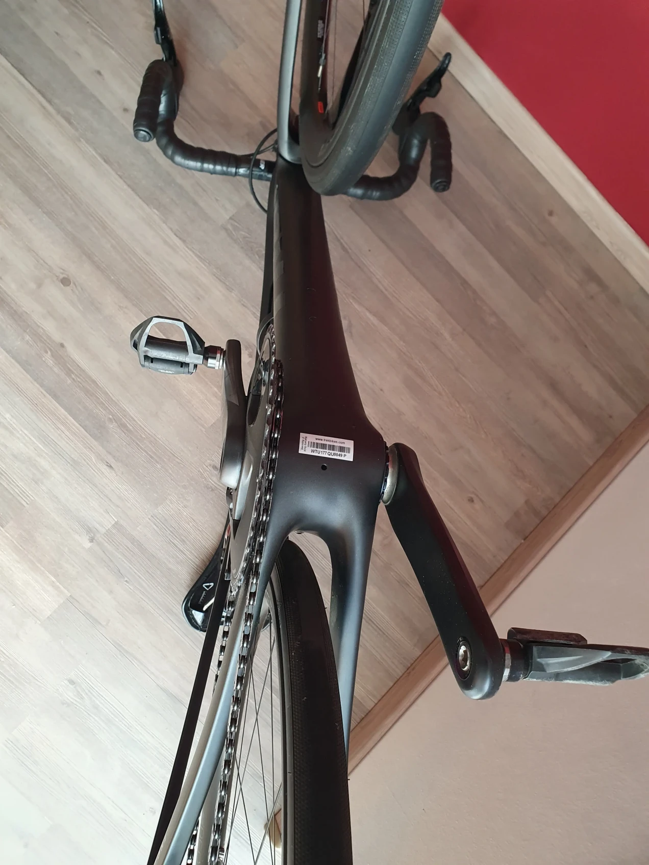 Trek Domane SLR 7 eTap used in 47 cm | buycycle