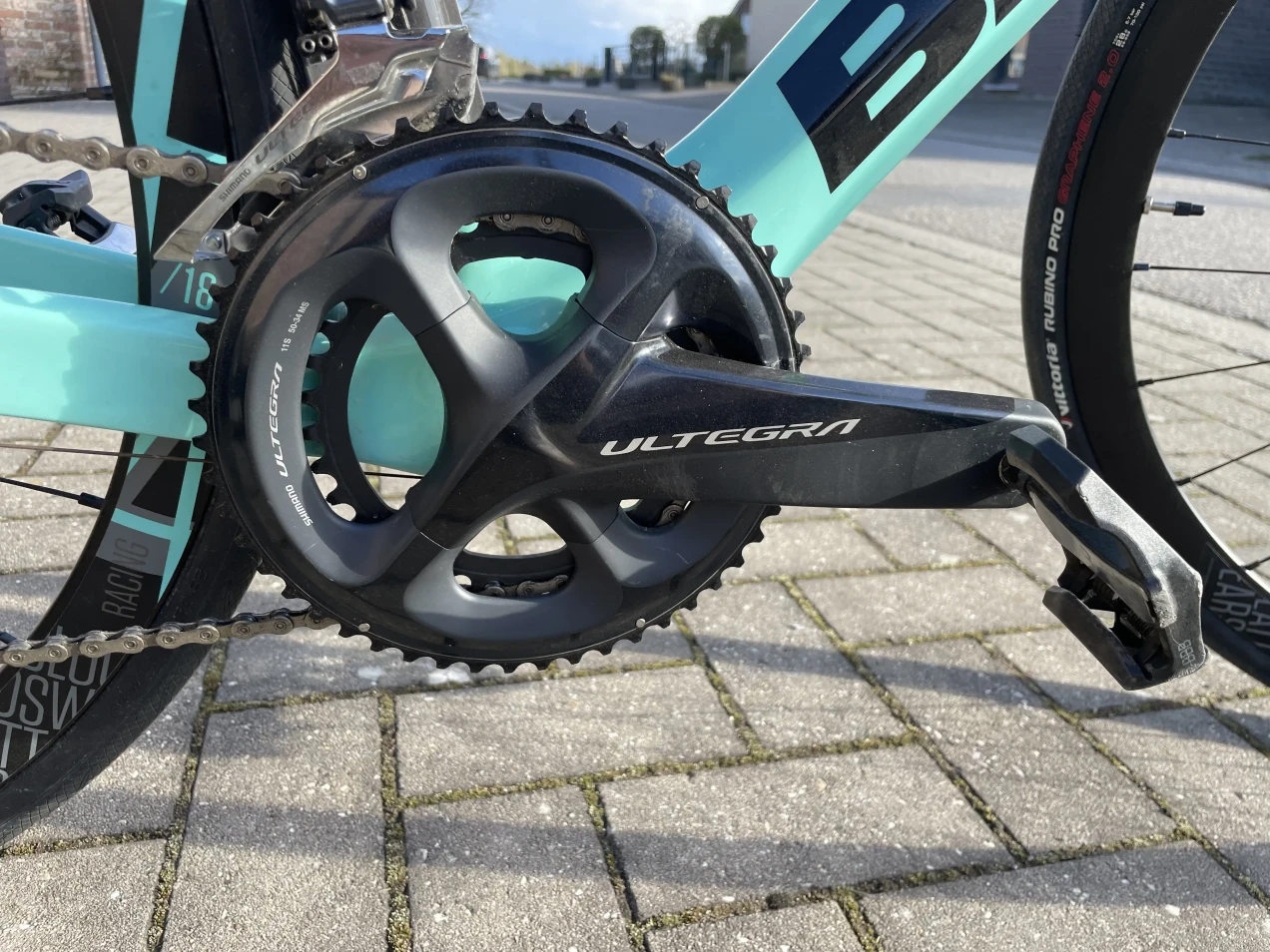 Achetez un vélo d'occasion Bianchi Oltre XR3 Ultegra Di2 en 58 cm | buycycle