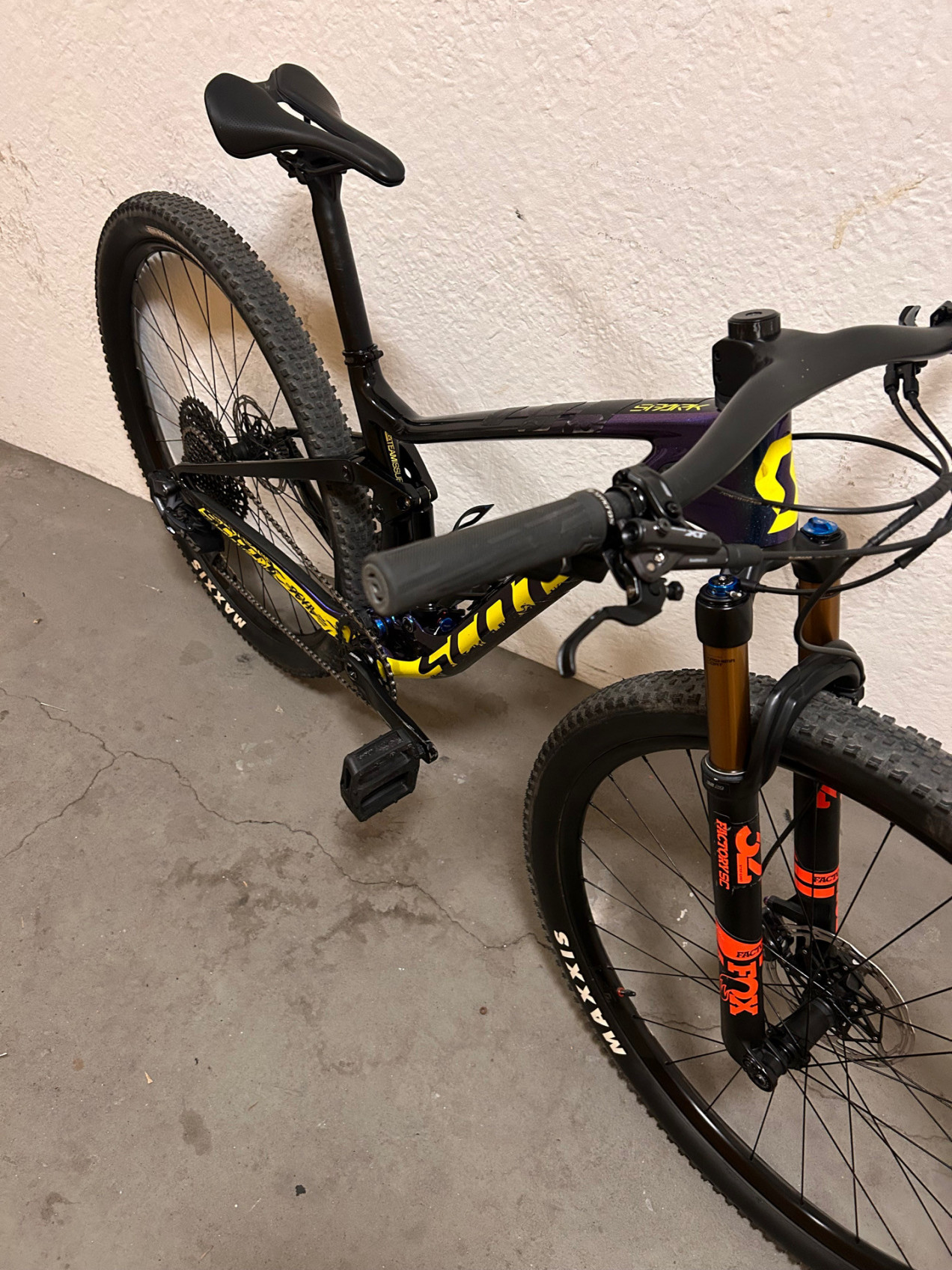 Scott Spark RC 900 Team Issue AXS used in SM | buycycle