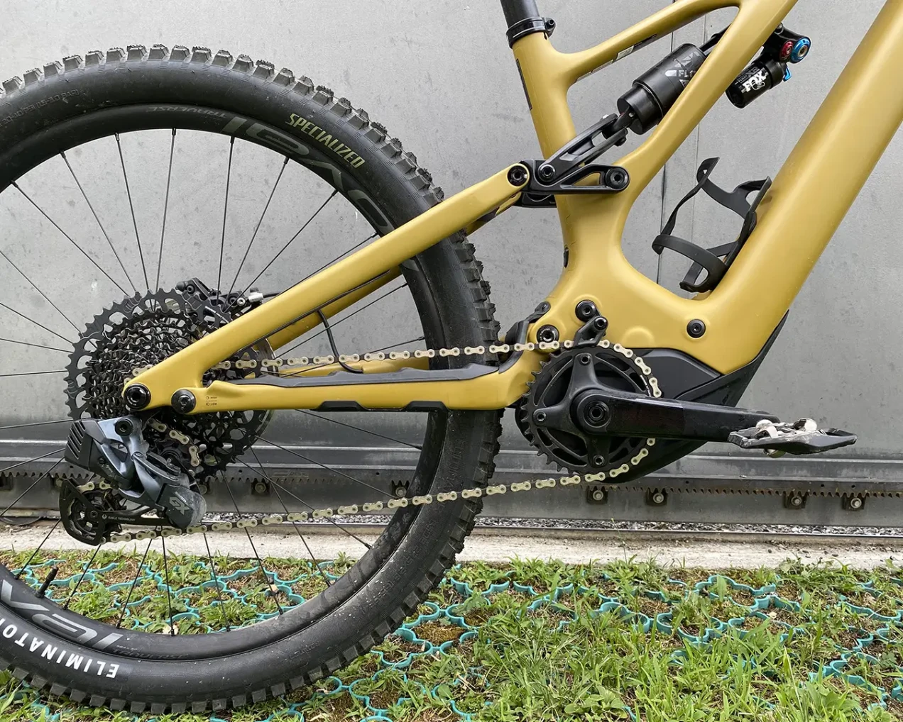 Specialized Turbo Levo Expert utilizado en M | buycycle