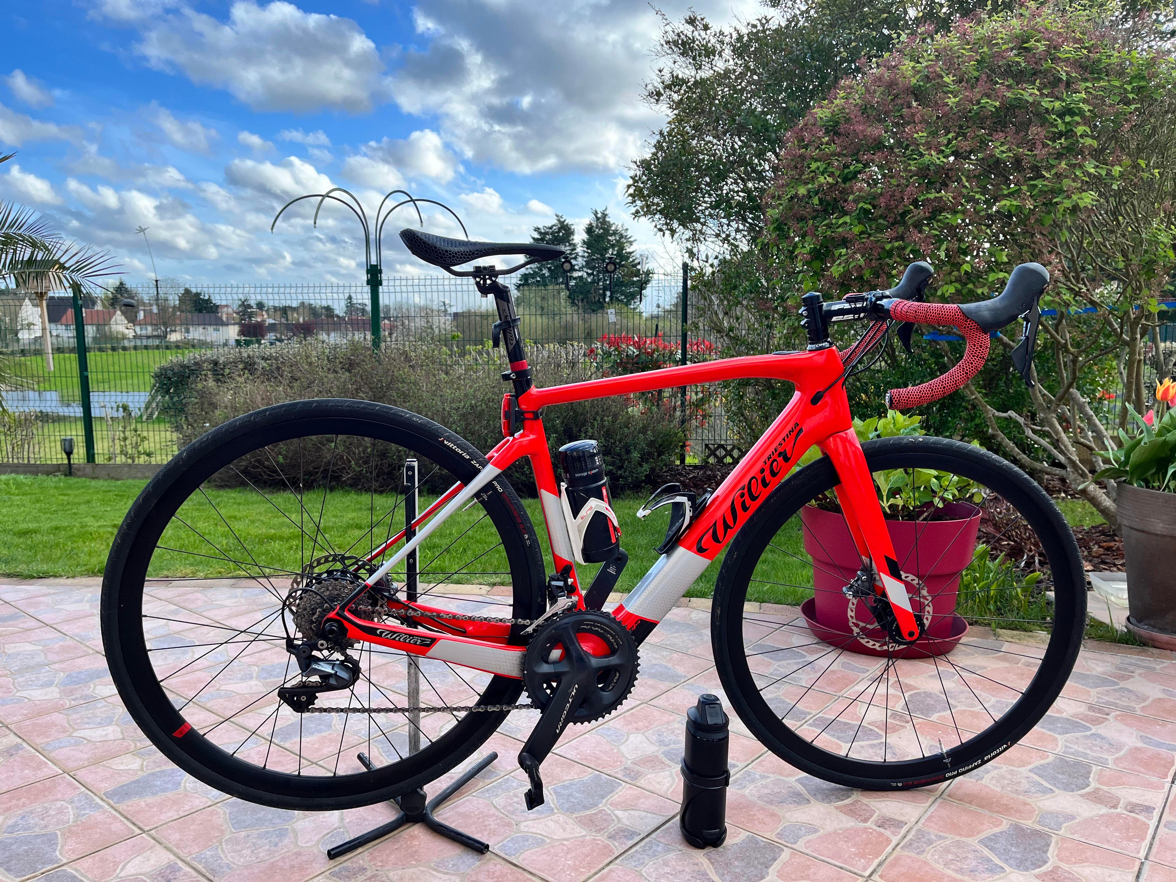 Wilier Cento 1 Hybrid used in 44 cm | buycycle UK