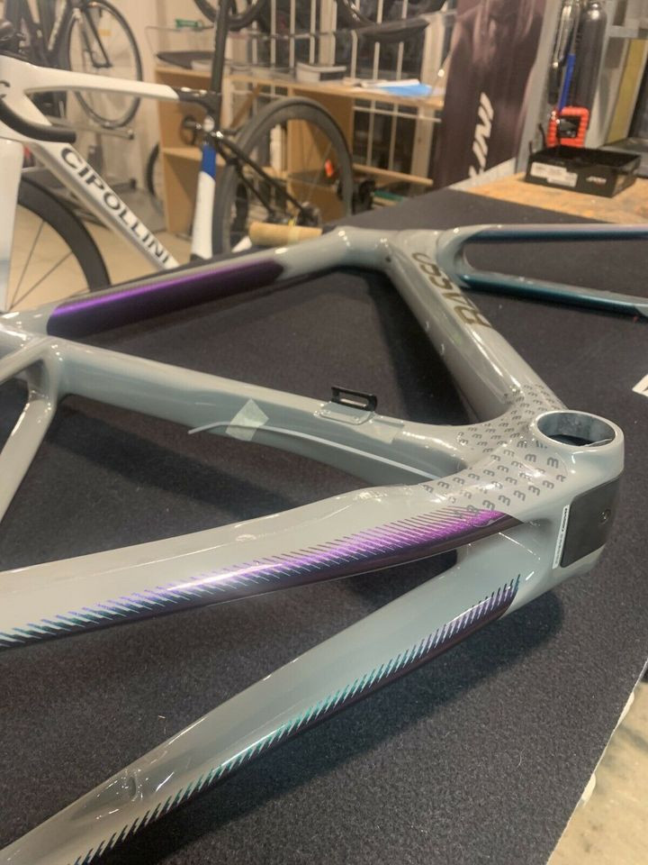 Basso Astra Disc Frameset gebruikt in 58 cm | buycycle