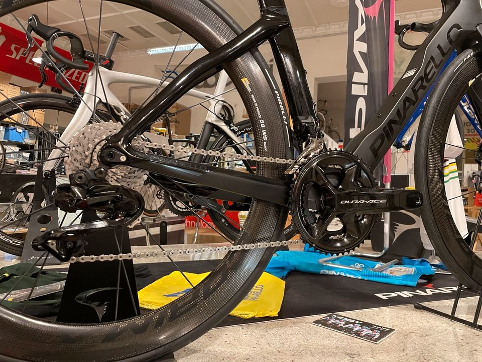 Pinarello Dogma F SUPER RECORD EPS used in 55 cm | buycycle
