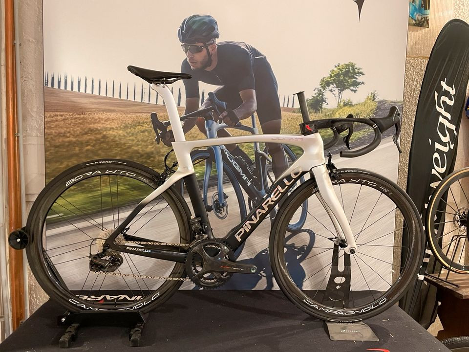 Pinarello Dogma F SUPER RECORD EPS used in 54 cm | buycycle