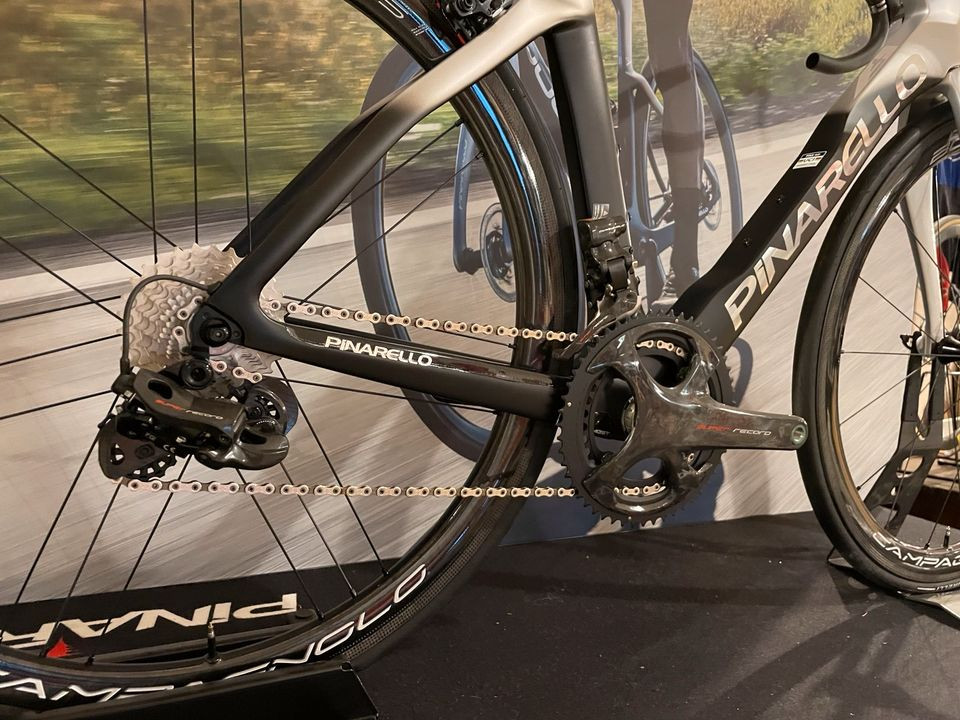 Pinarello Dogma F SUPER RECORD EPS used in 54 cm | buycycle