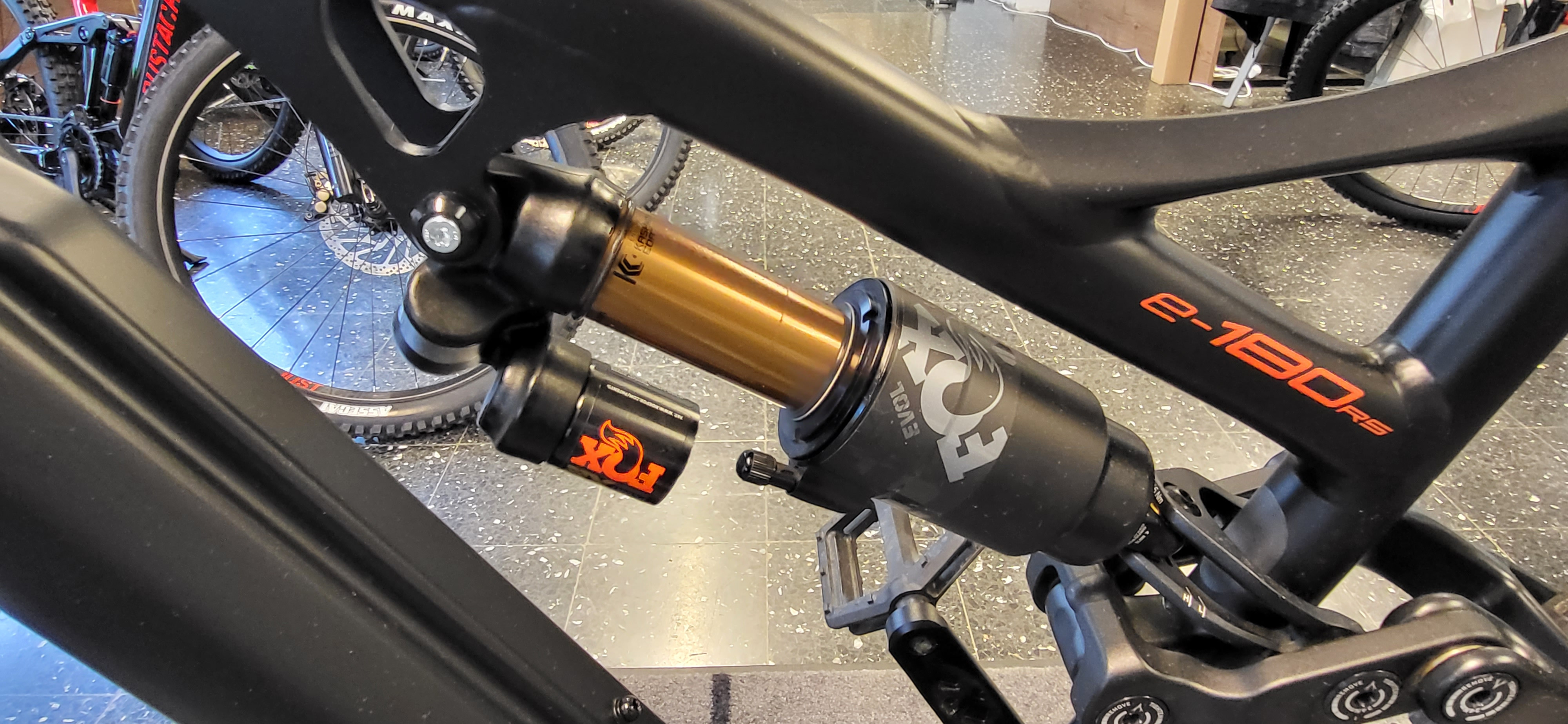 Whyte E-180 RS v3 gebruikt in XL | buycycle