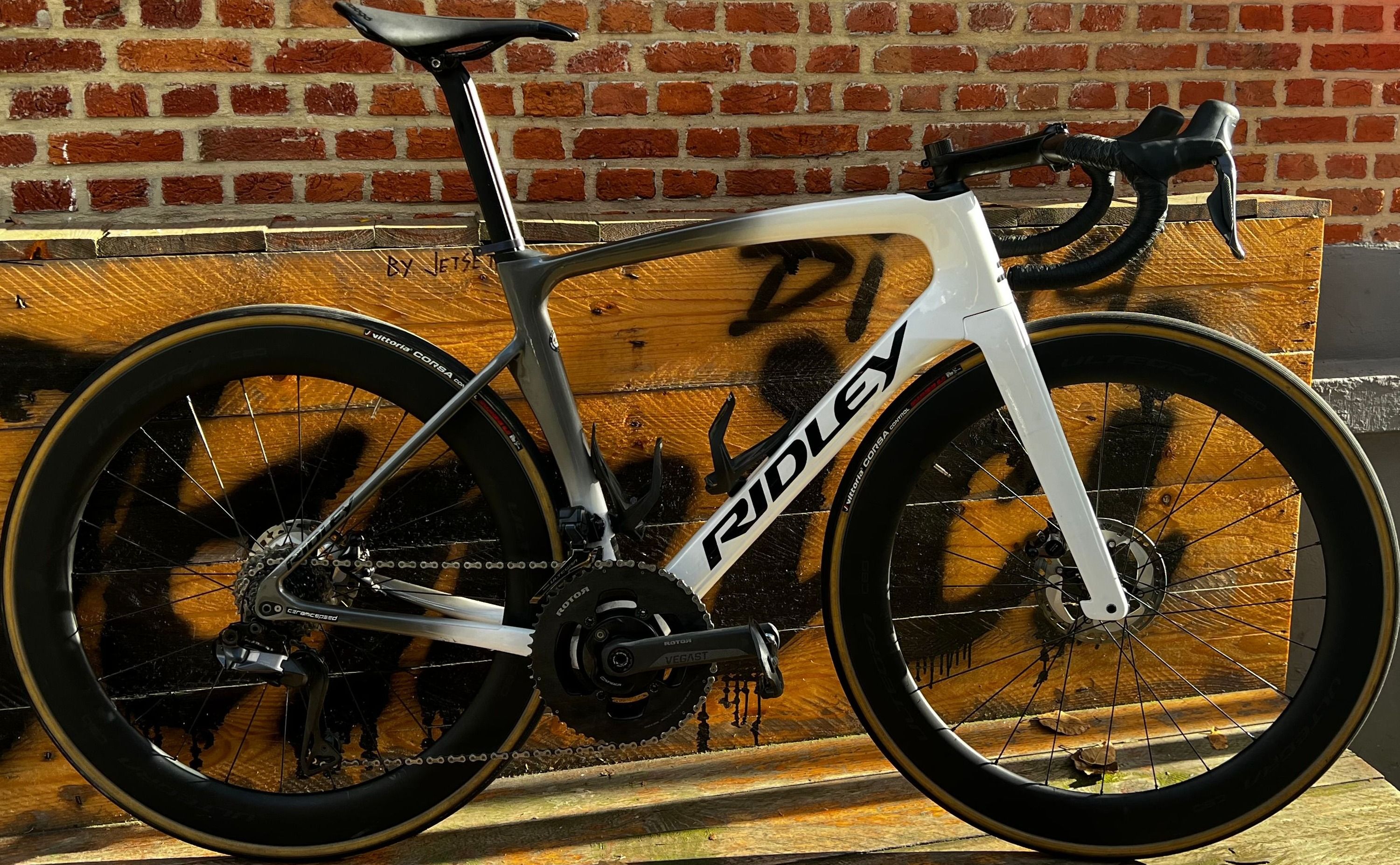 Ridley Noah Fast Disc - Shimano Ultegra DI2 2x12sp used in 54 cm | buycycle