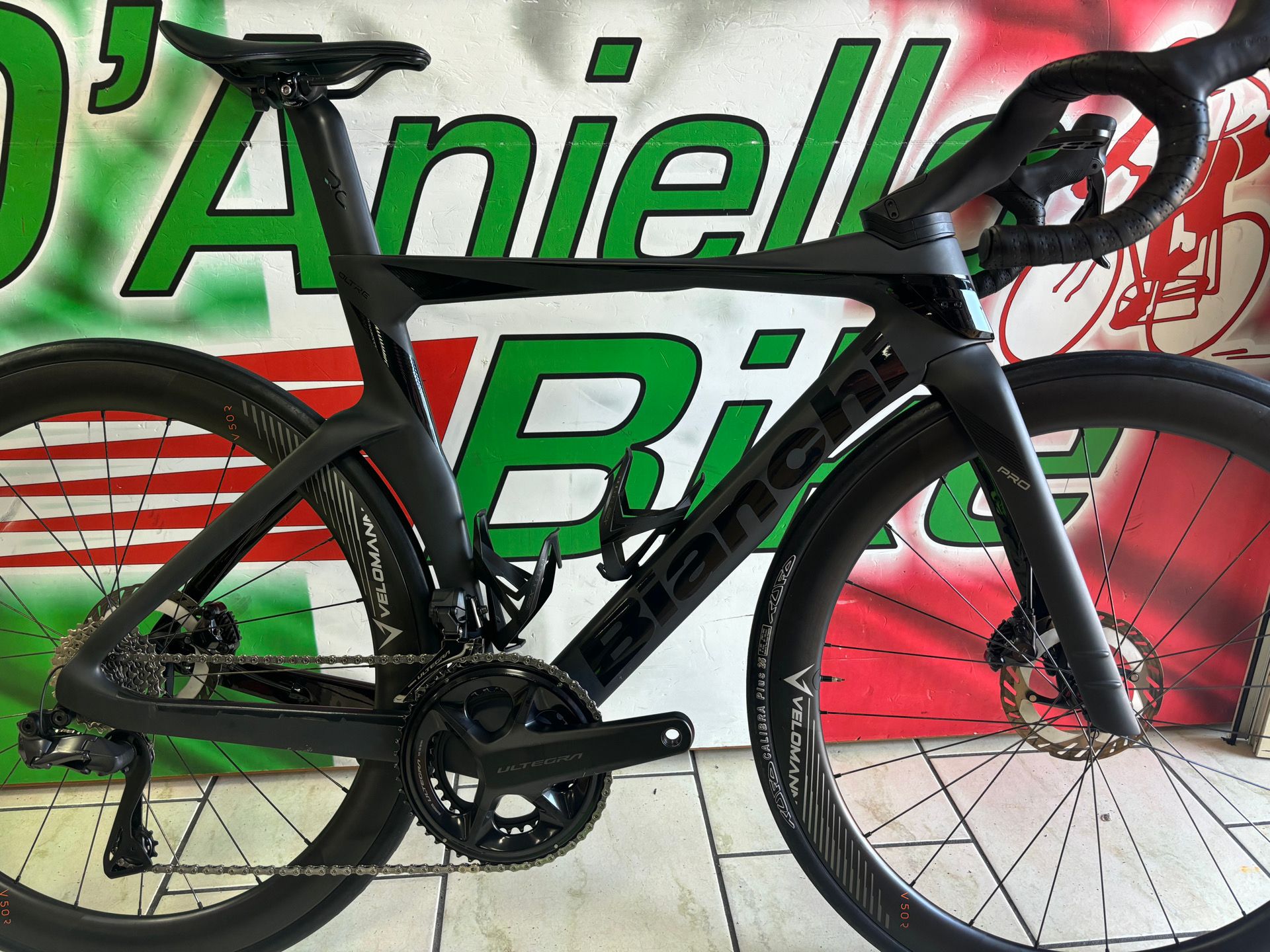 Bianchi Oltre Pro Ultegra Di2 used in M | buycycle USA