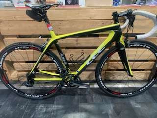 Achetez un vélo d'occasion Airstreeem Triple EEE Race en M | buycycle