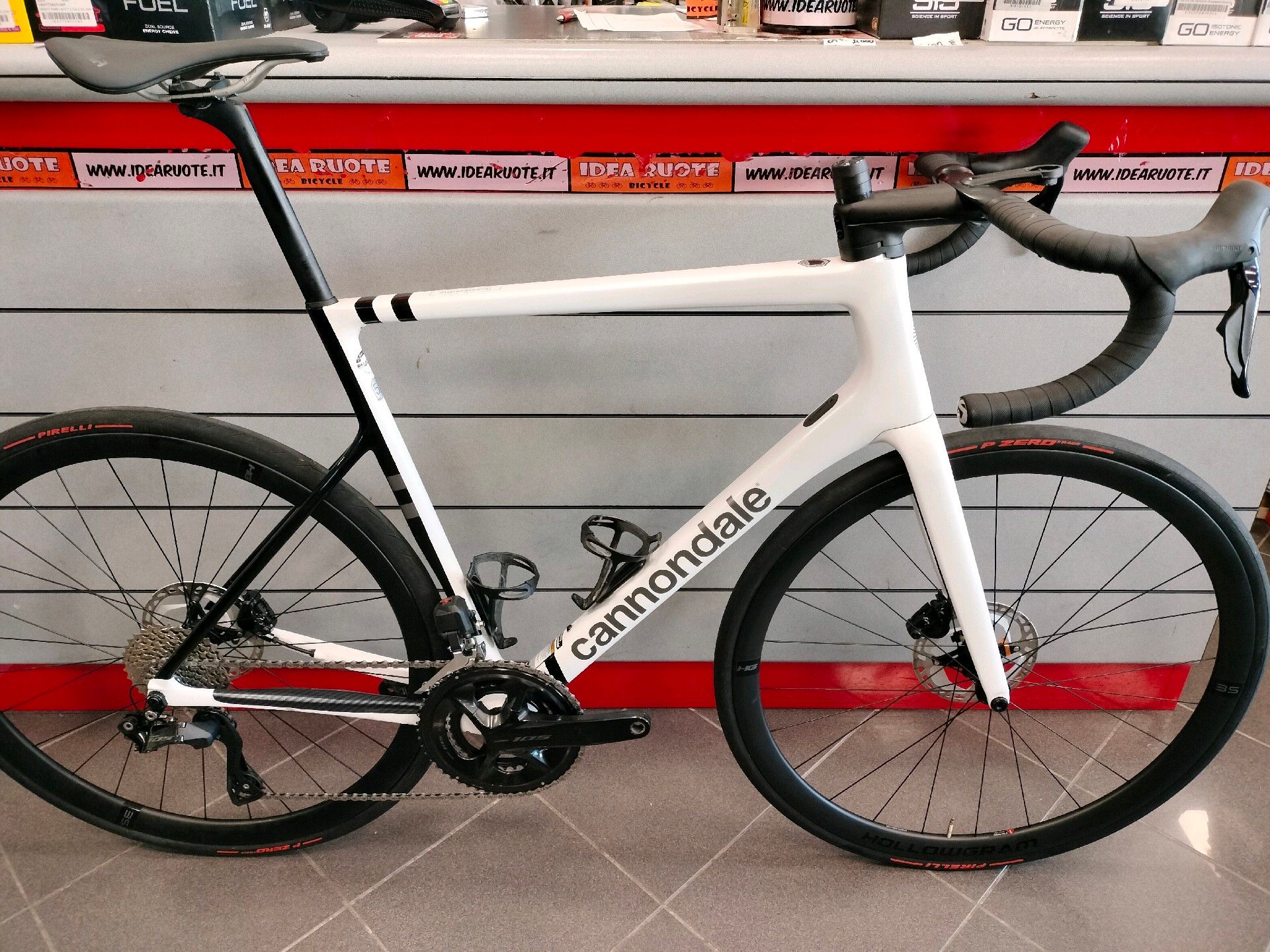 Cannondale SuperSix EVO Carbon Disc 105 Di2 used in 58 cm | buycycle USA