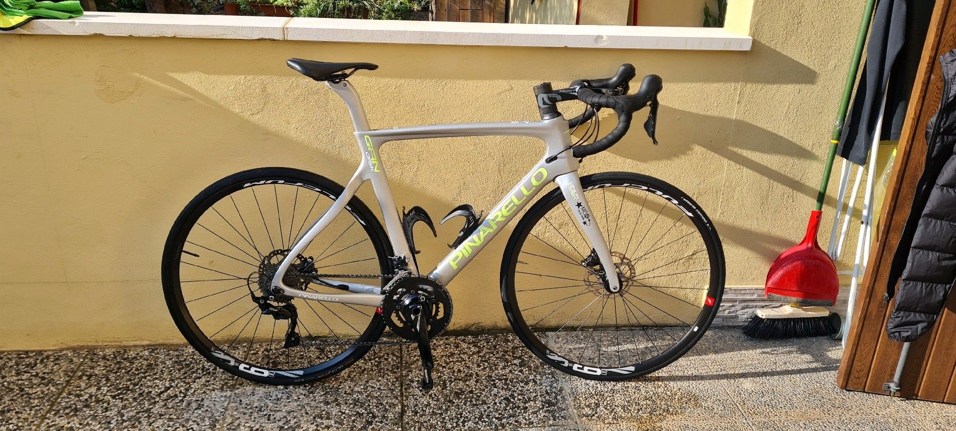 Pinarello GAN Disk 105 Bike used in L | buycycle USA