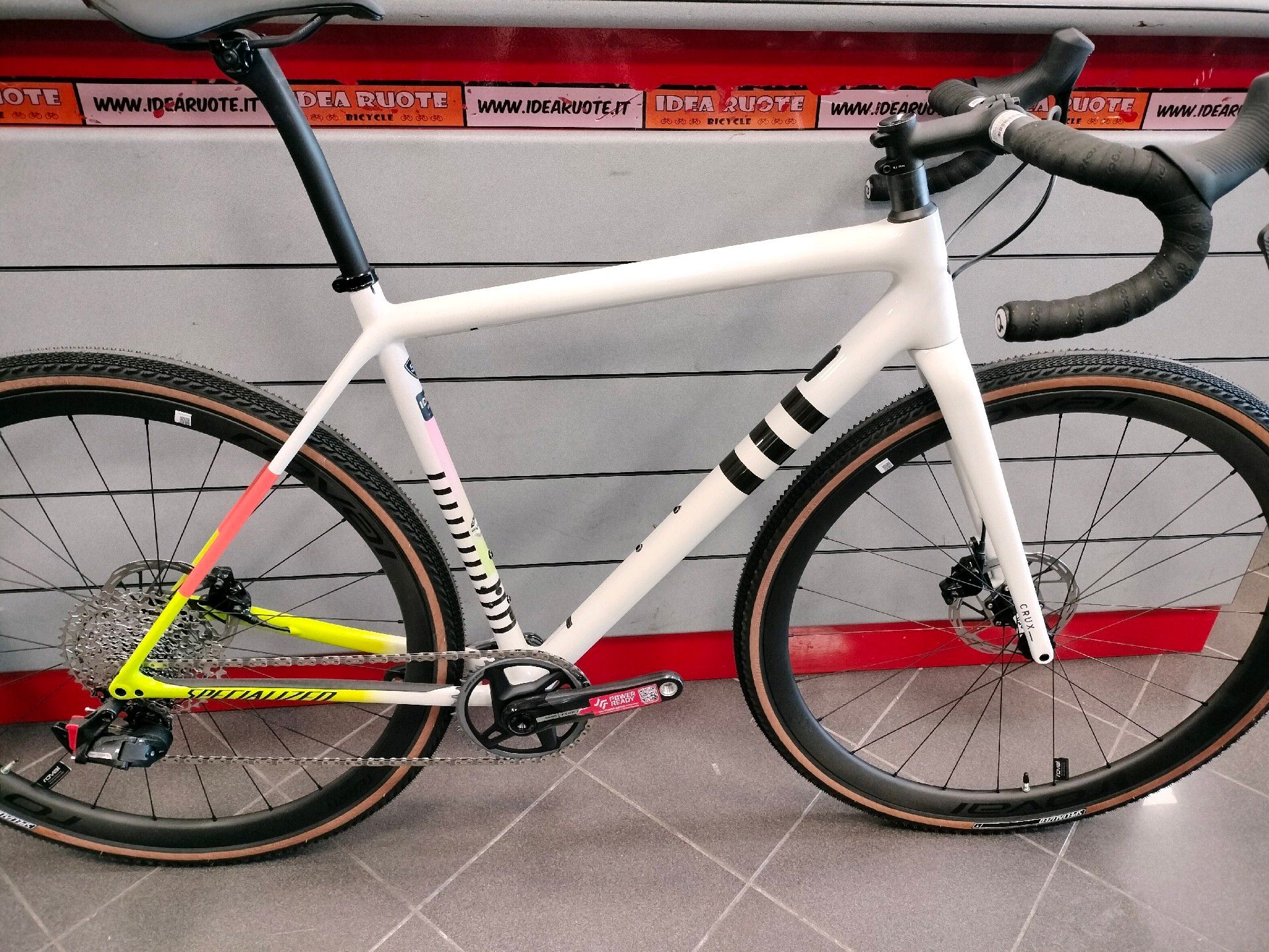 Specialized CruX Pro used in 54 cm | buycycle