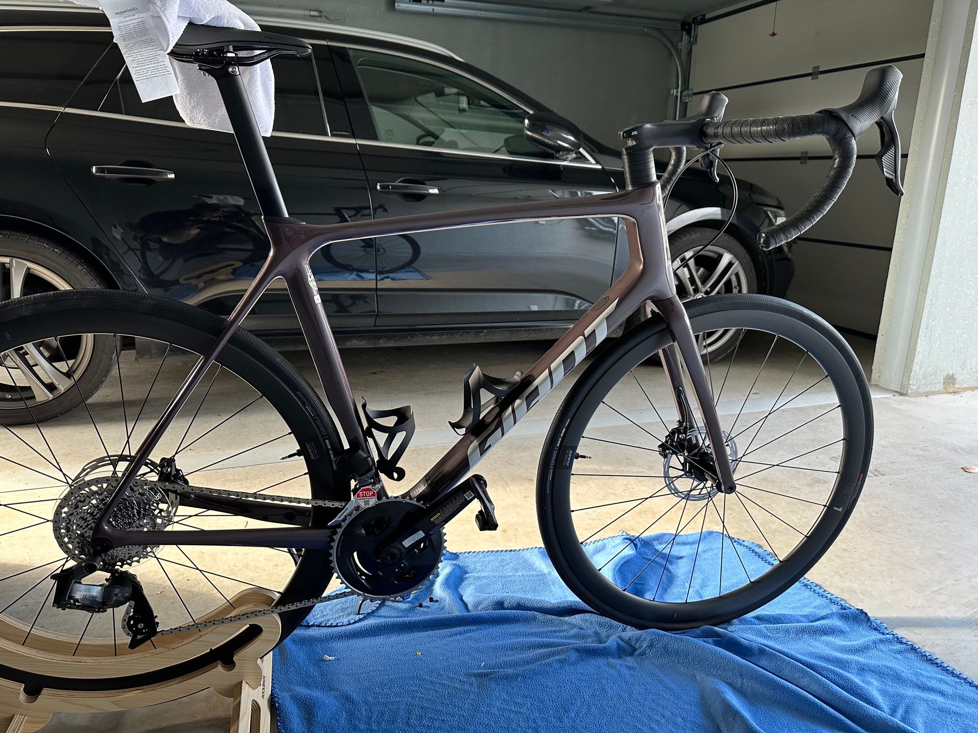 Giant TCR Advanced Pro, Disc 1 AR used in LG | buycycle