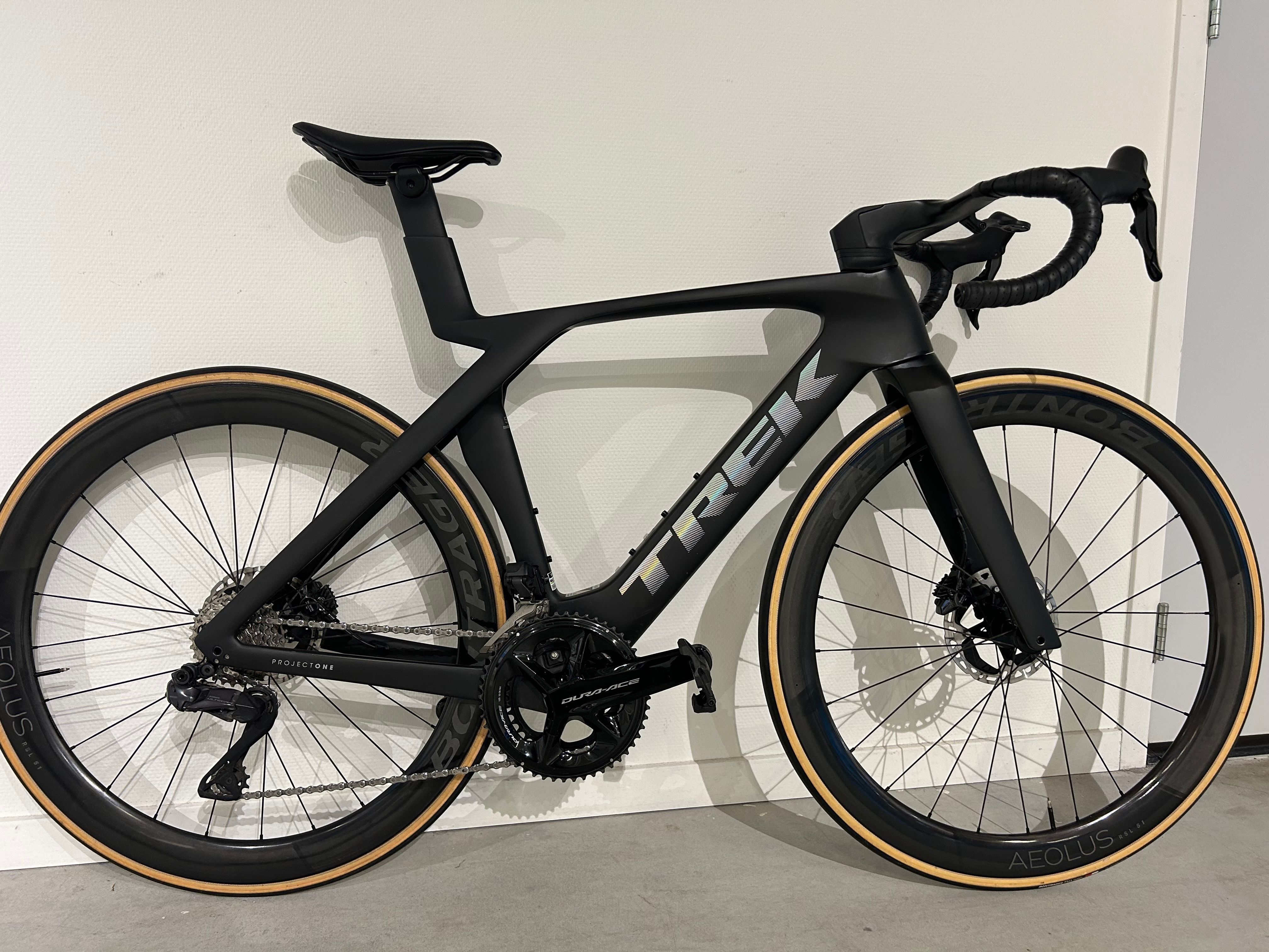 Trek Madone SLR 9 Gen 7 used in 54 cm | buycycle