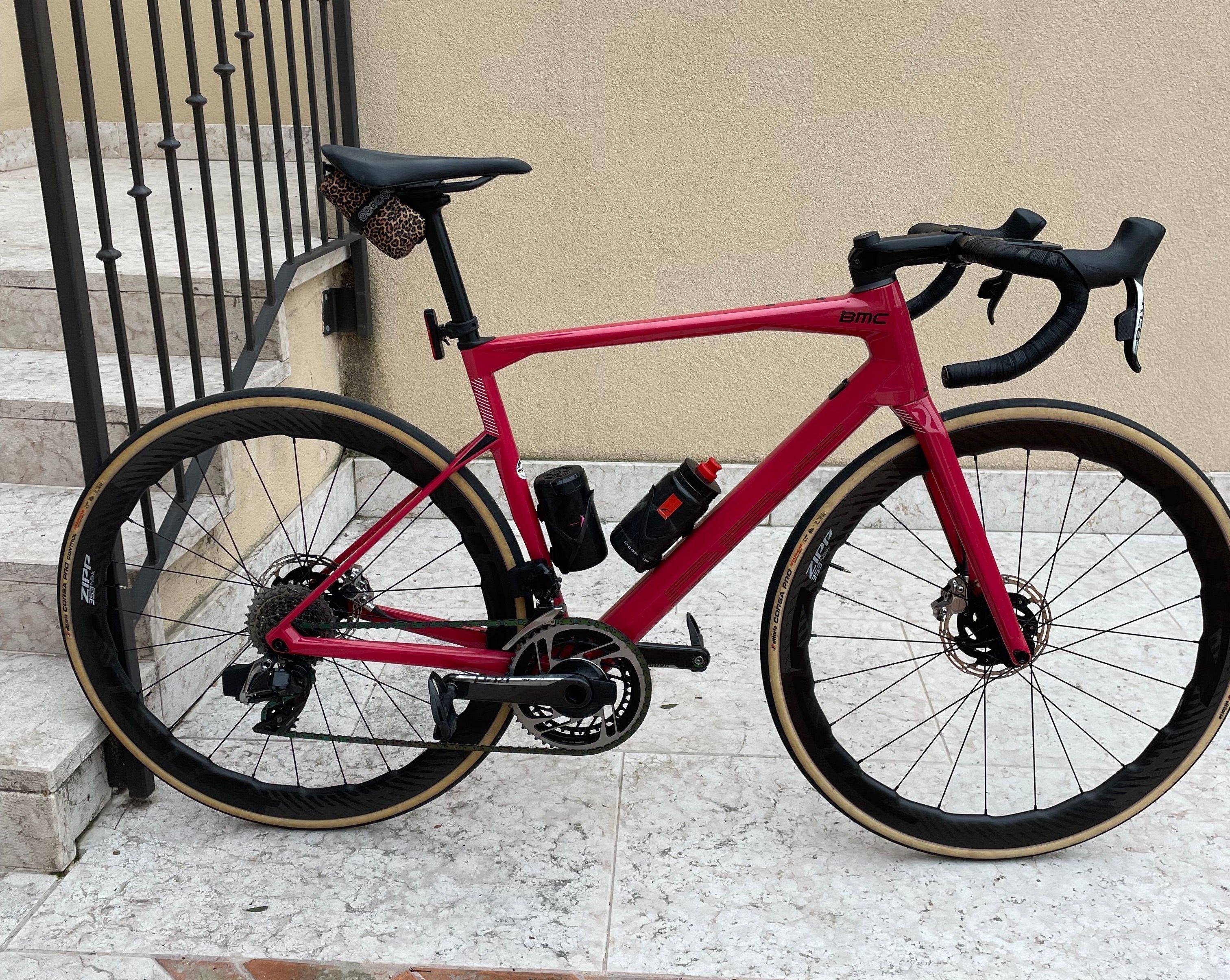 BMC Roadmachine 01 ONE P2P used in 54 cm | Black Friday Deals ...