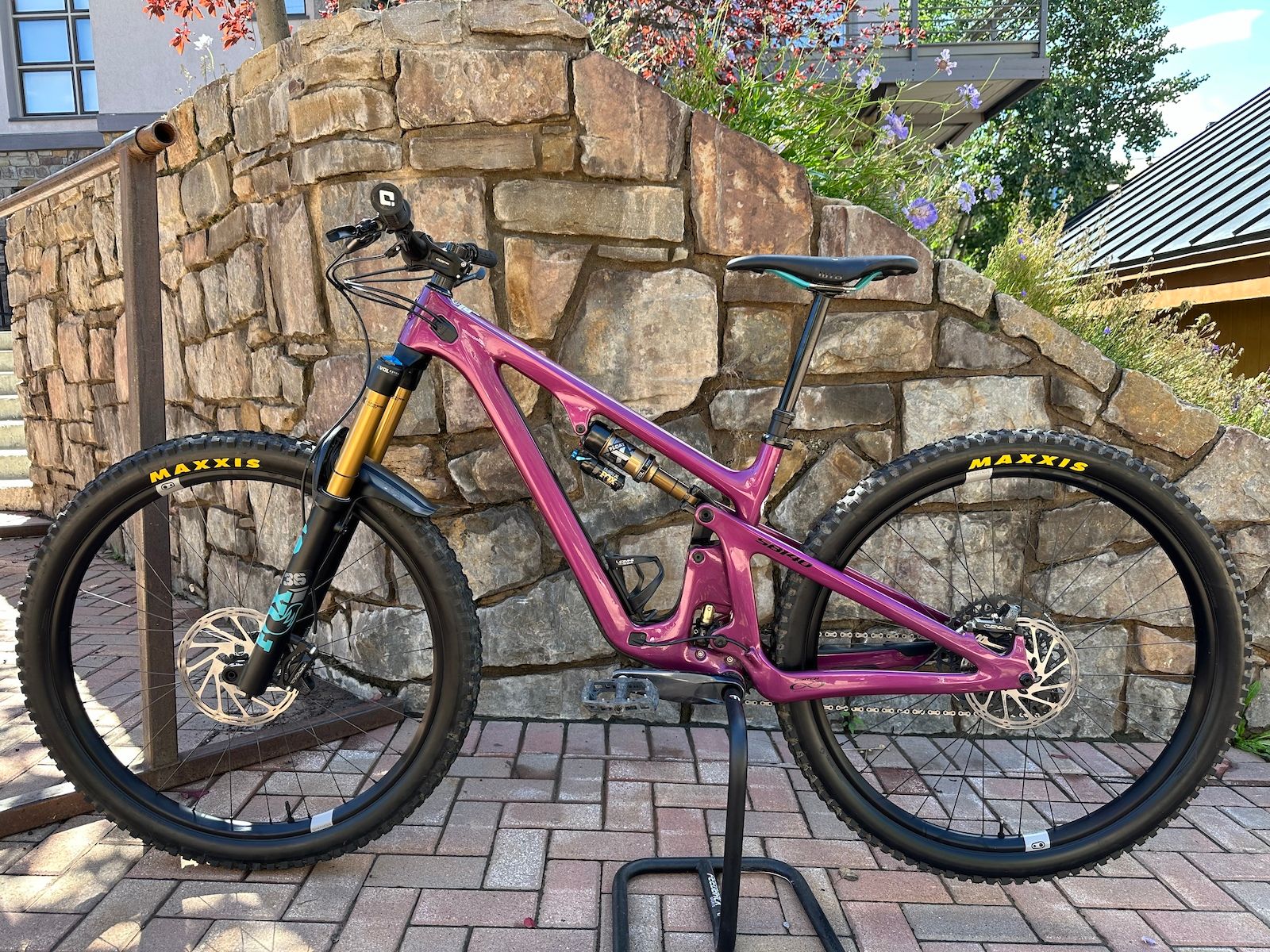 Yeti SB140 LR C2 used in M | buycycle USA