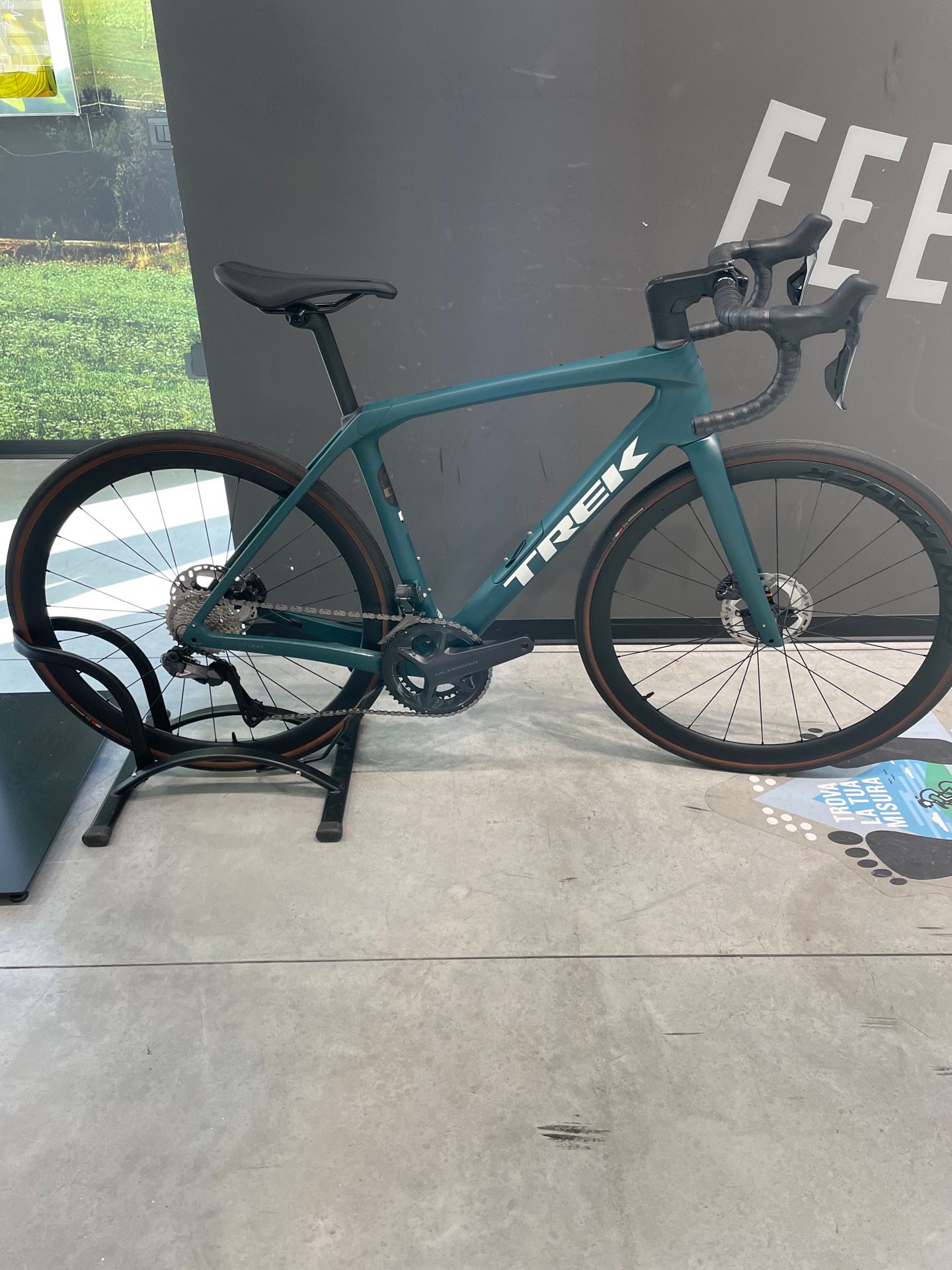 Trek Domane SLR 7 Gen 4 used in 54 cm | buycycle USA