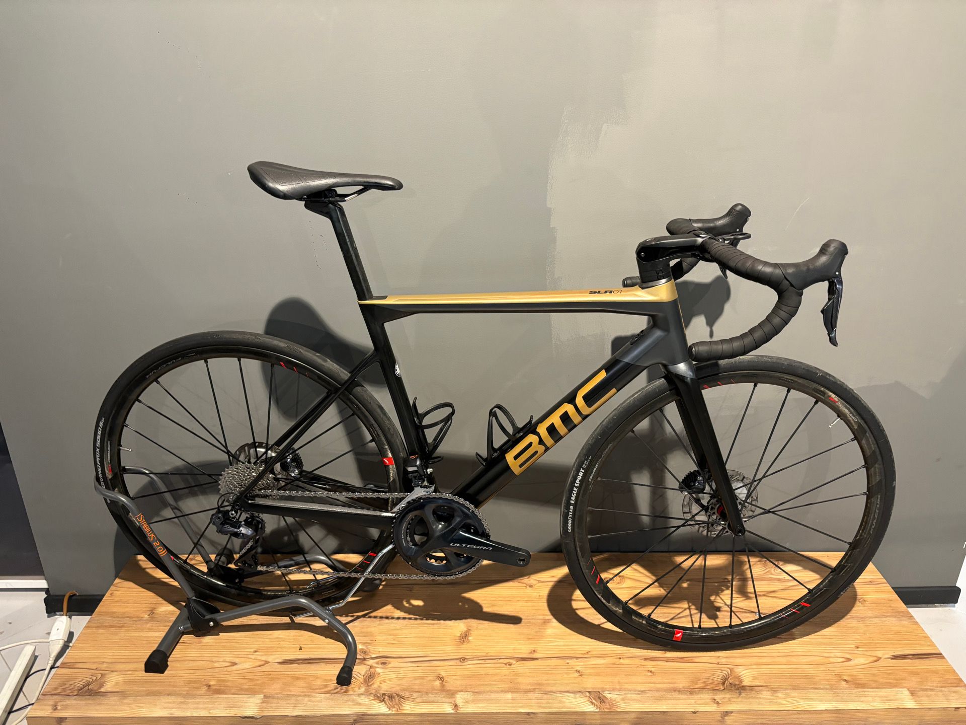 BMC Teammachine SLR01 THREE used in 54 cm | buycycle USA