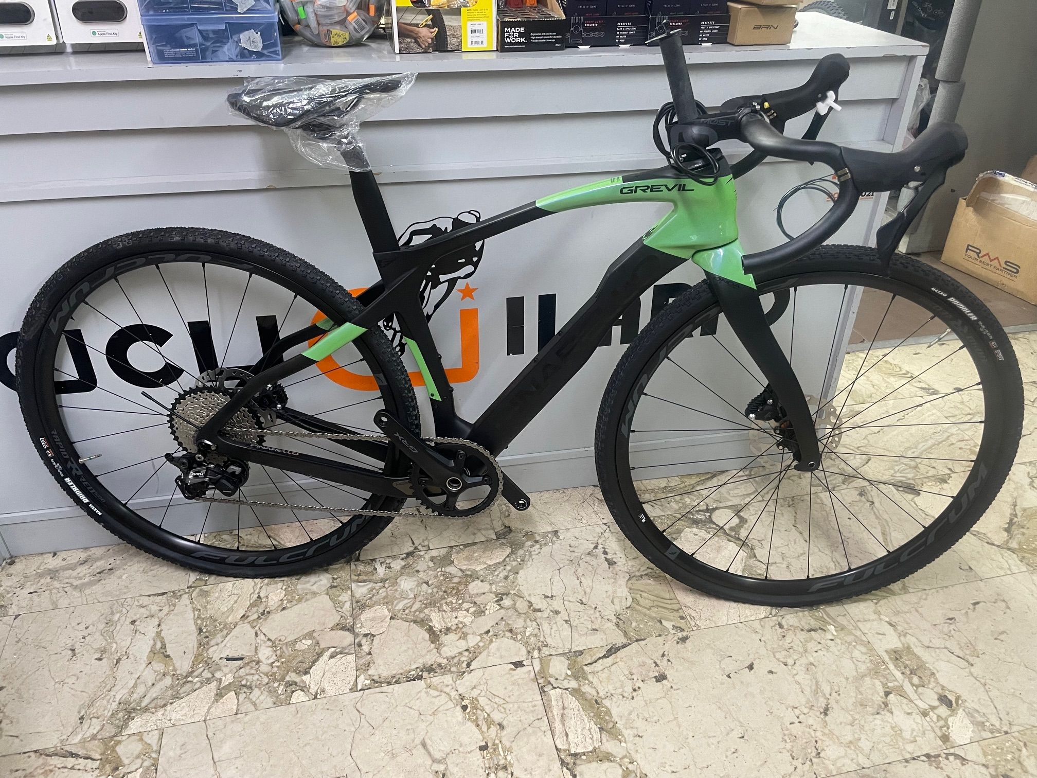 Pinarello GREVIL F7 - SHIMANO GRX 820 used in 50 cm | Black Friday ...