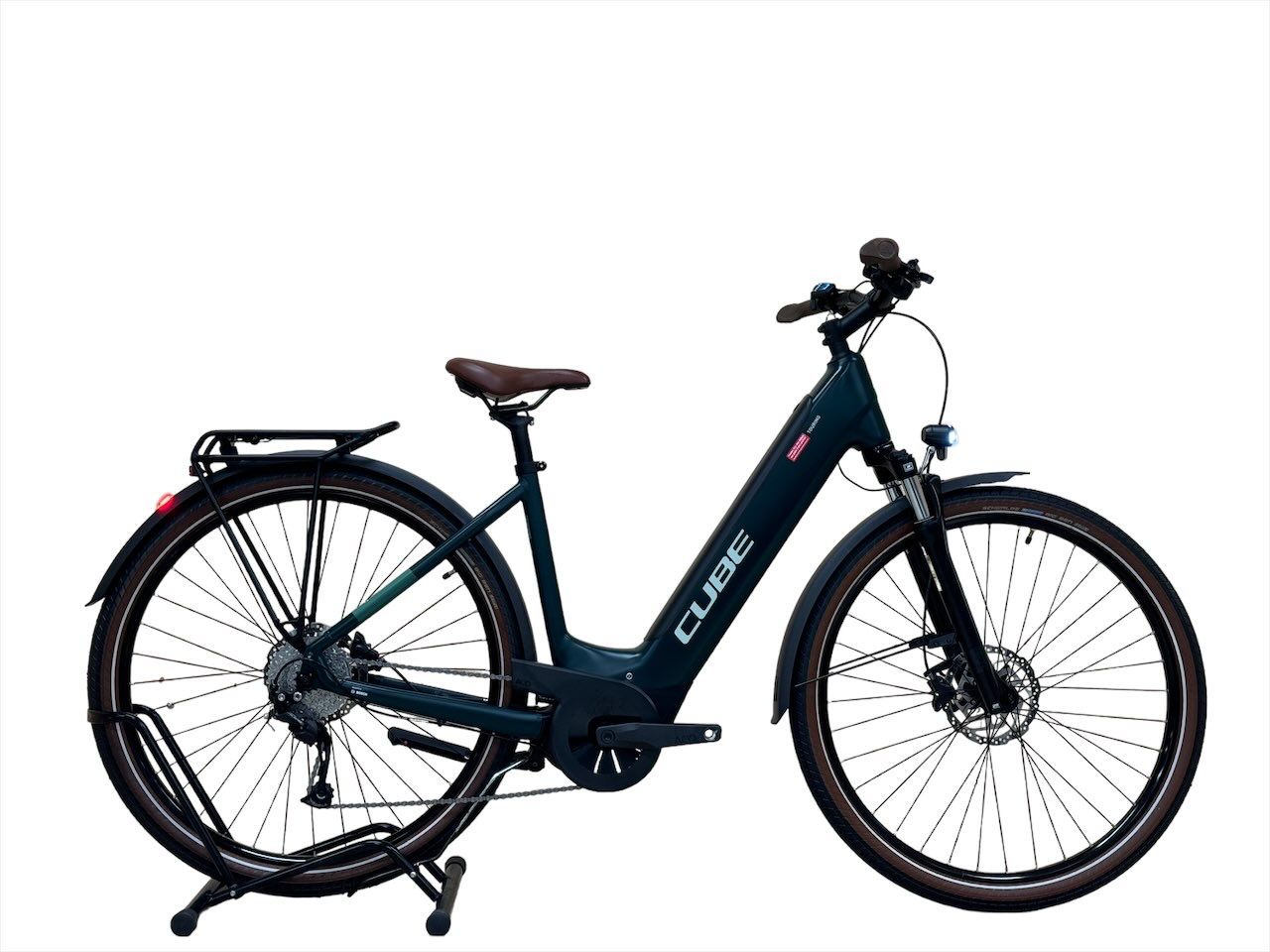 CUBE Touring Hybrid One 625 Shimano used in 50 cm | Black Friday Deals ...