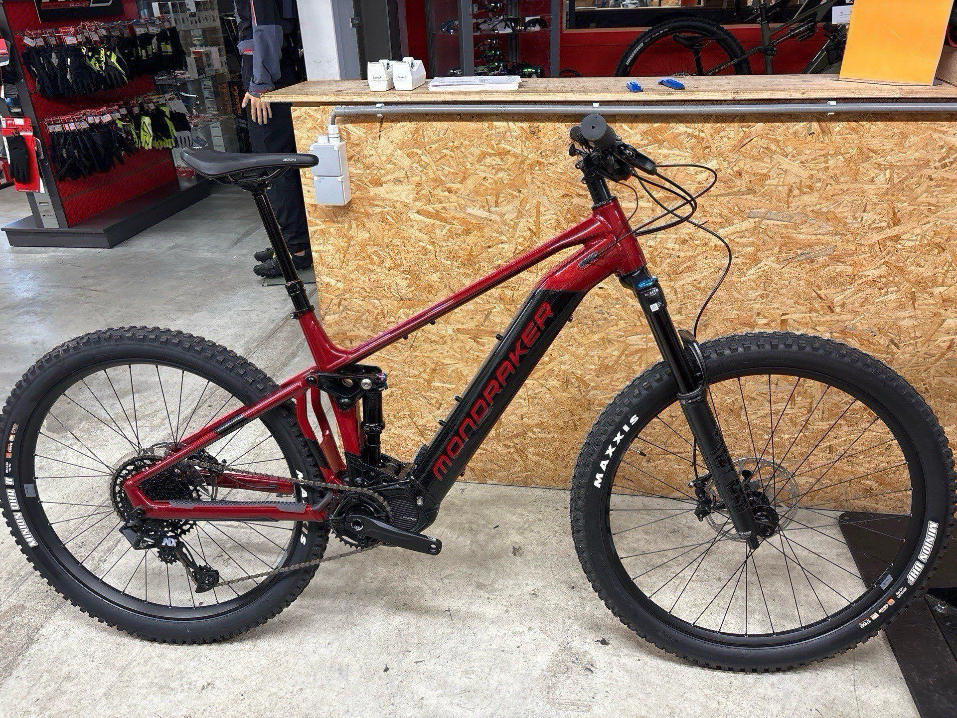 Mondraker Dusk R used in LG | Black Friday Deals | buycycle USA