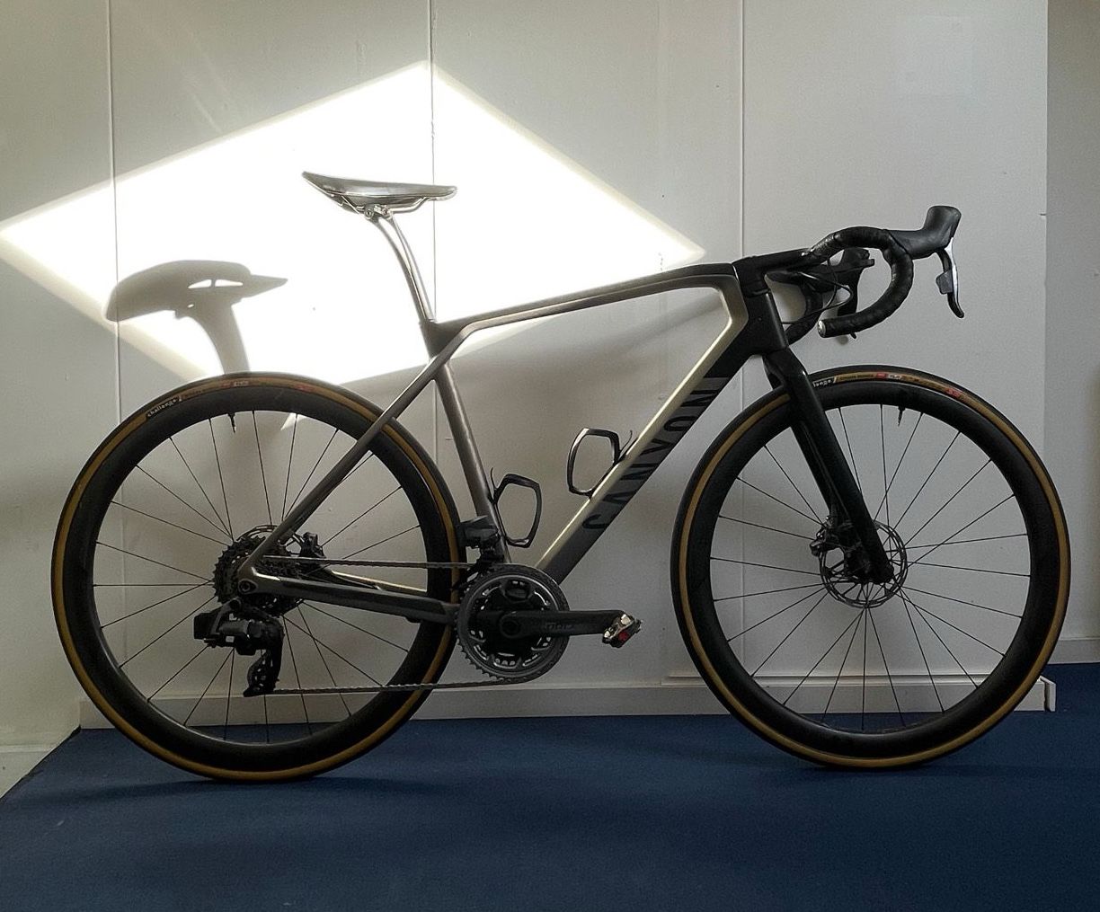 Canyon Grail CF SL 8 eTap used in M | buycycle