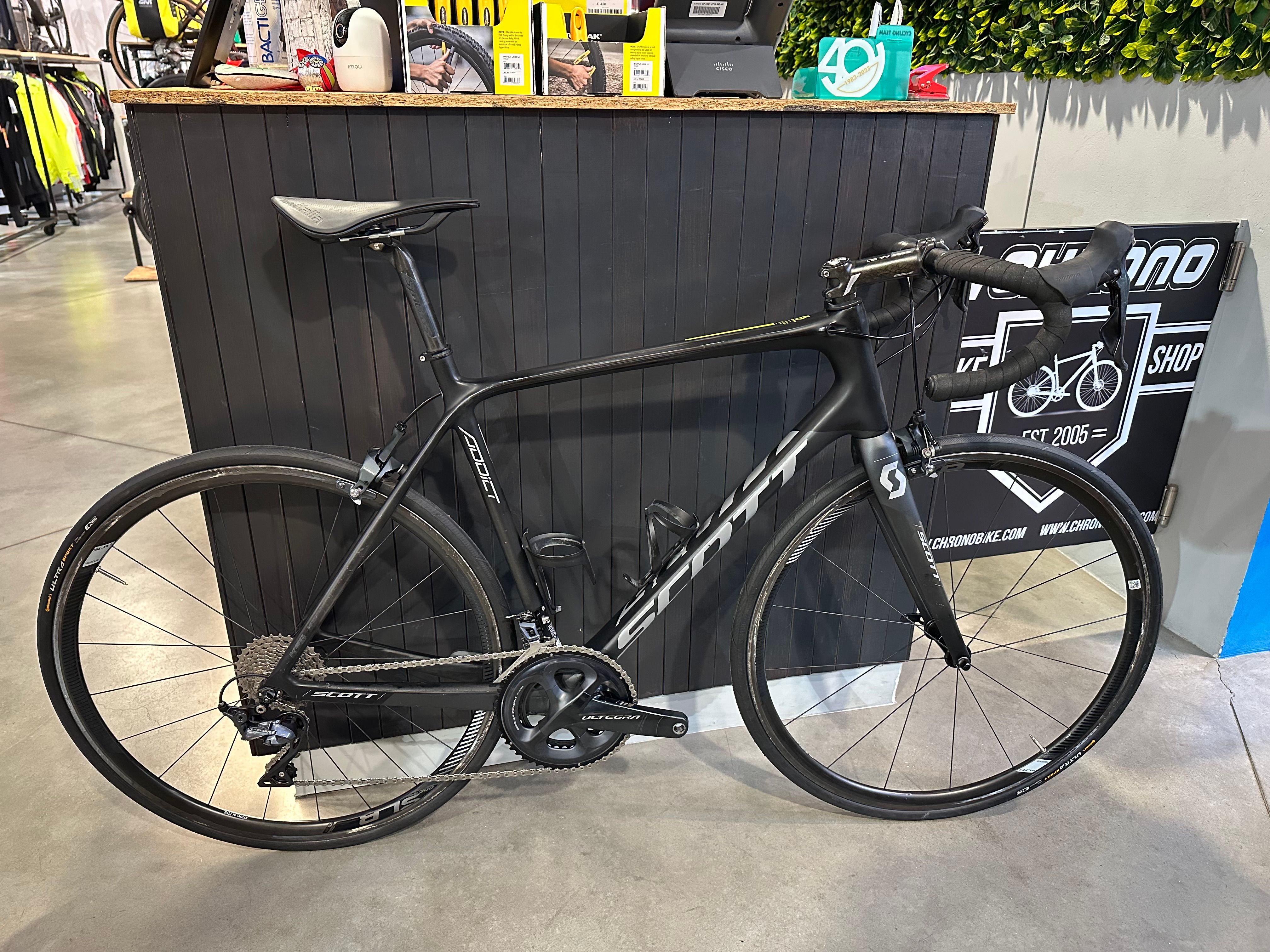 Scott Addict 10 disc used in M | Black Friday Deals | buycycle USA