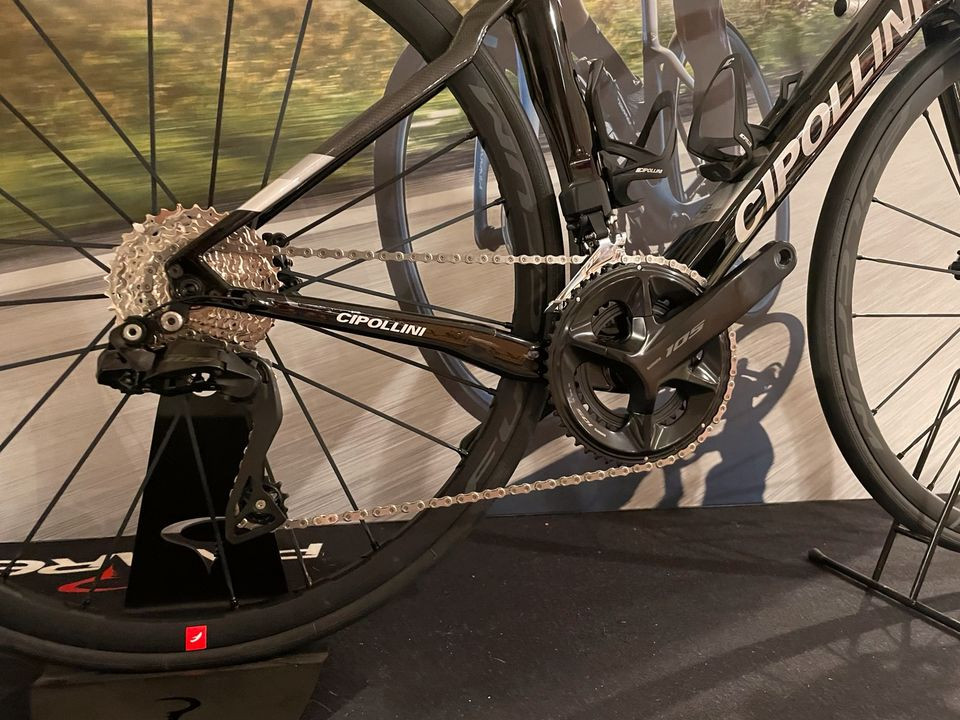 Cipollini BOND2 Frameset used in S | buycycle