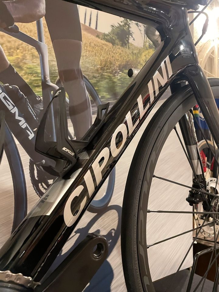 Cipollini BOND2 Frameset used in S | buycycle