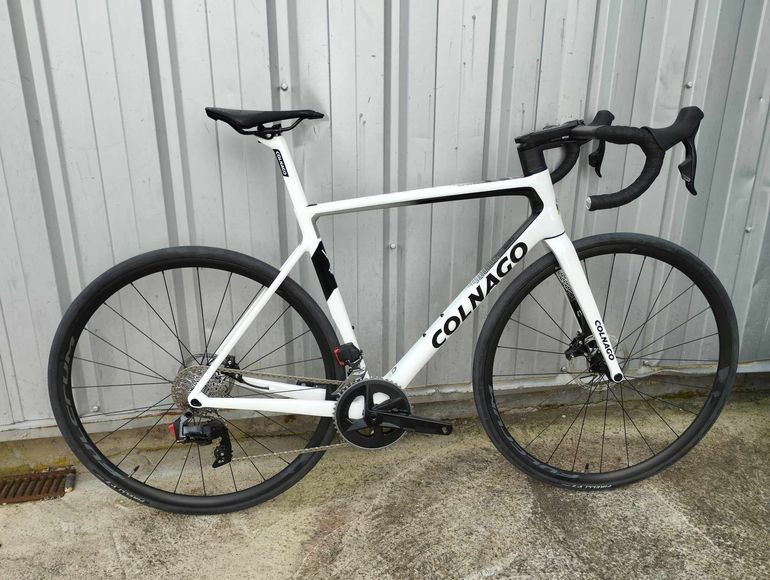 Colnago V3 Disc Rival AXS 2024
