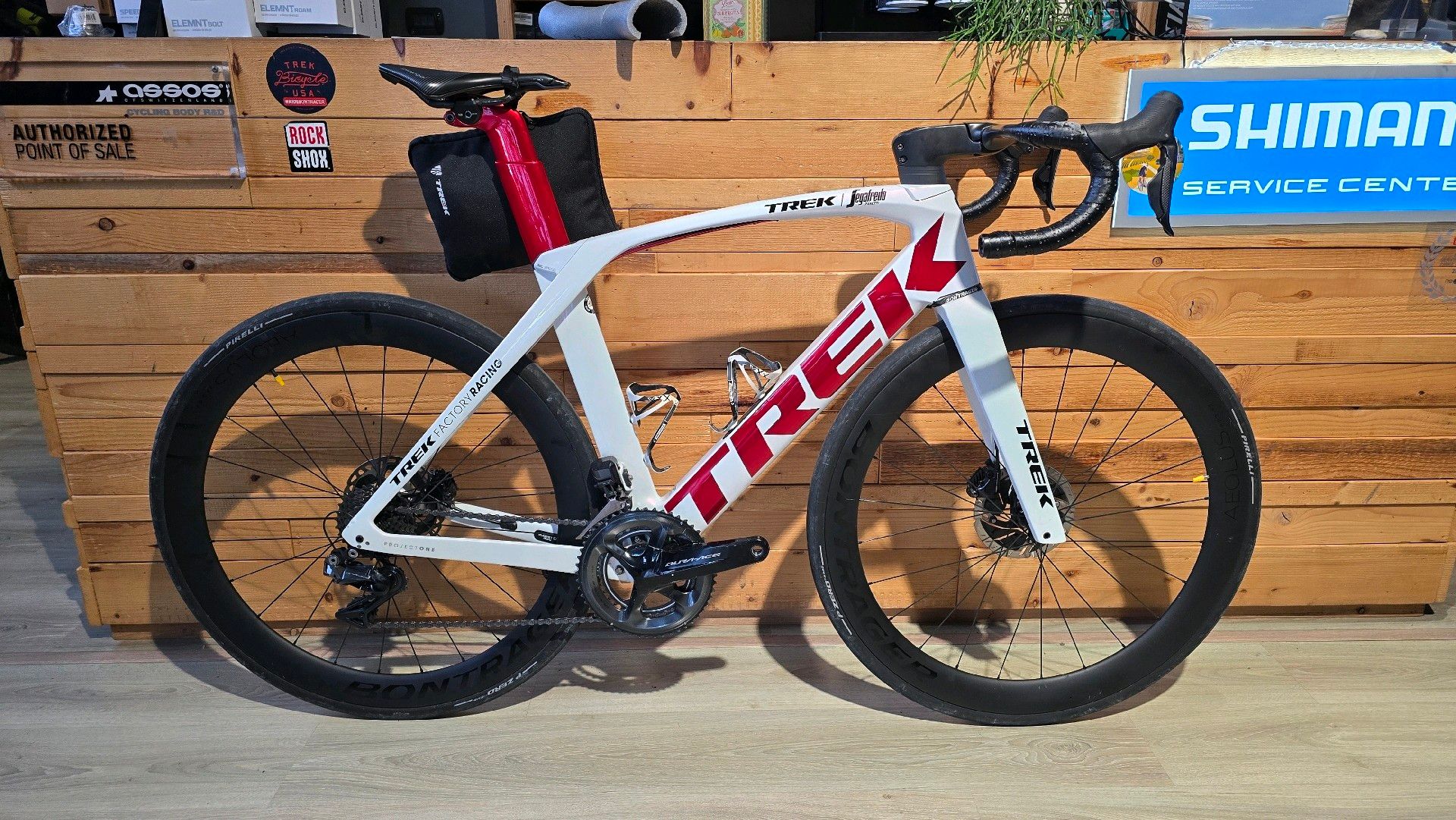 Trek Madone SLR 9 Gen 6 gebraucht kaufen 56 cm | buycycle