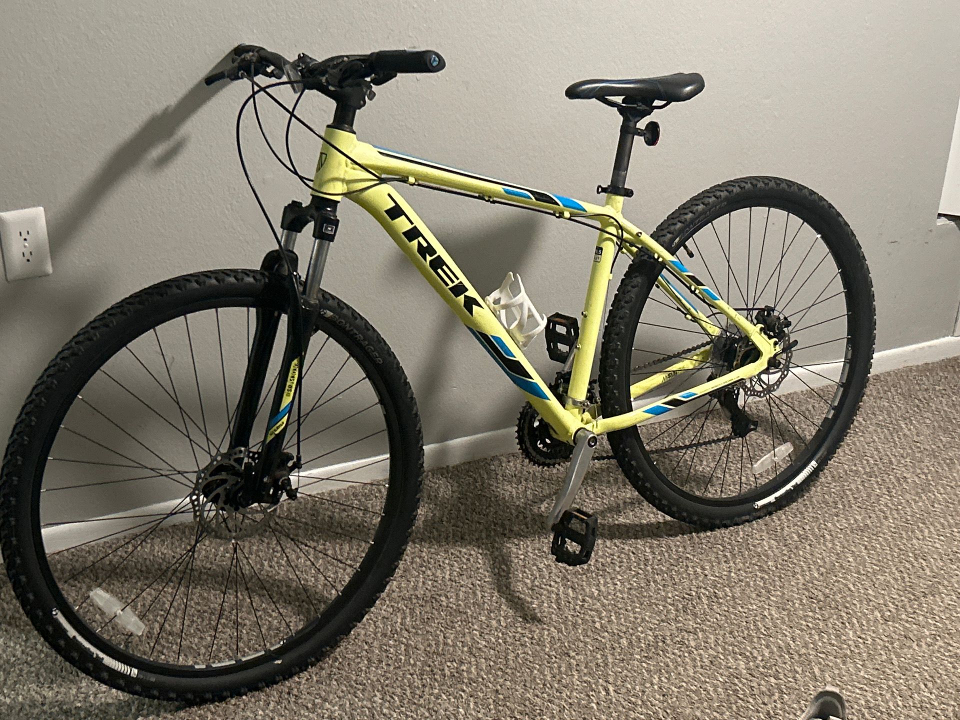 Trek Marlin 5 Gen 2 used in L | buycycle