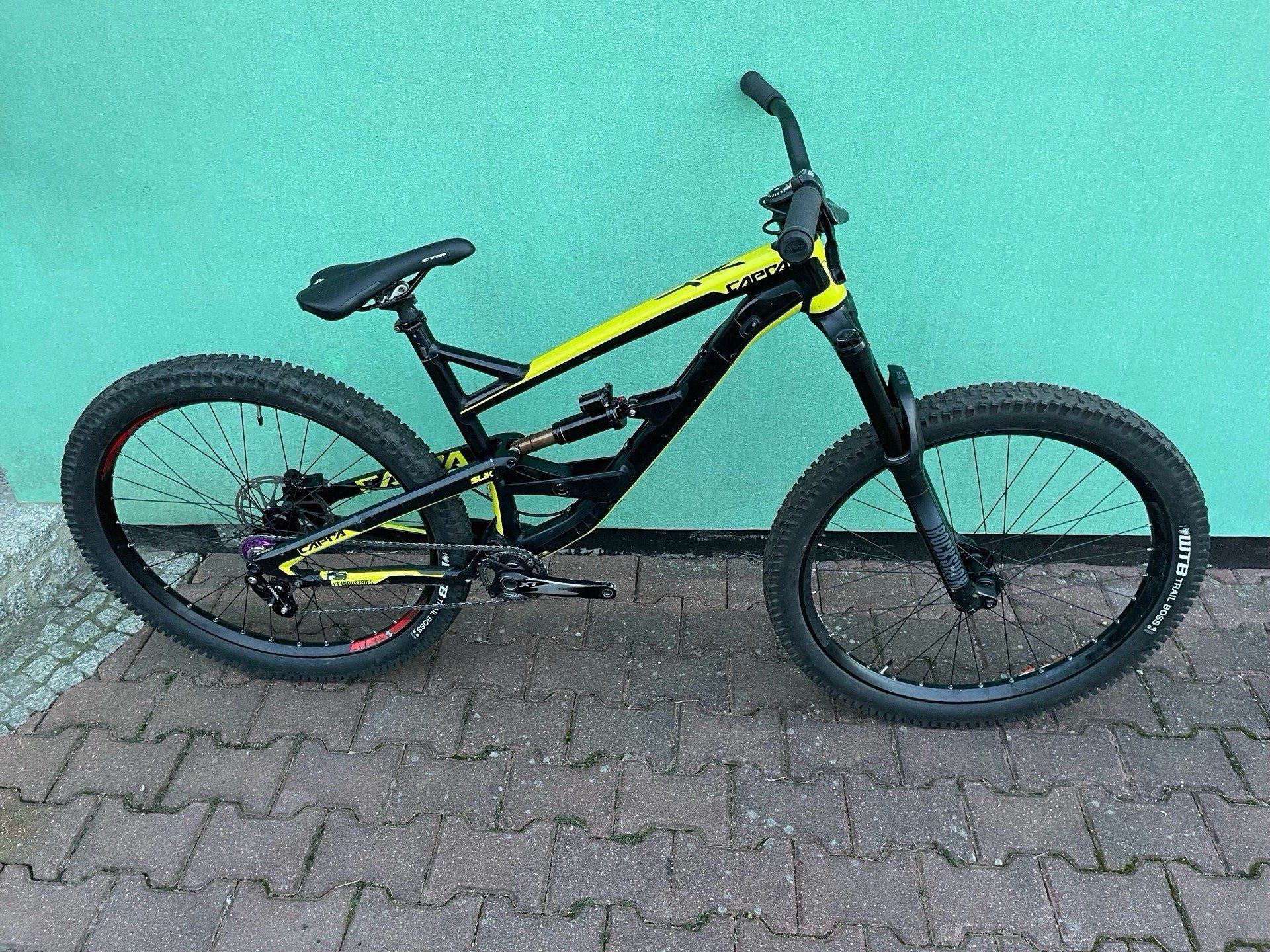 YT Industries CAPRA 27 AL Comp used in L | buycycle