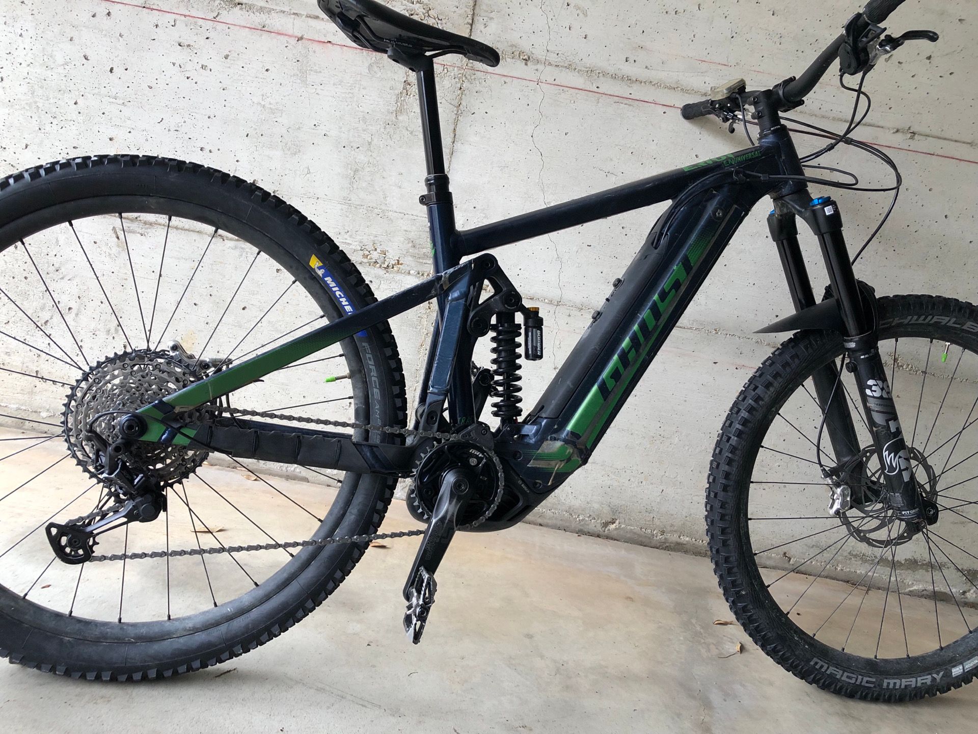 Ghost E-Riot EN AL Universal usado em M | buycycle