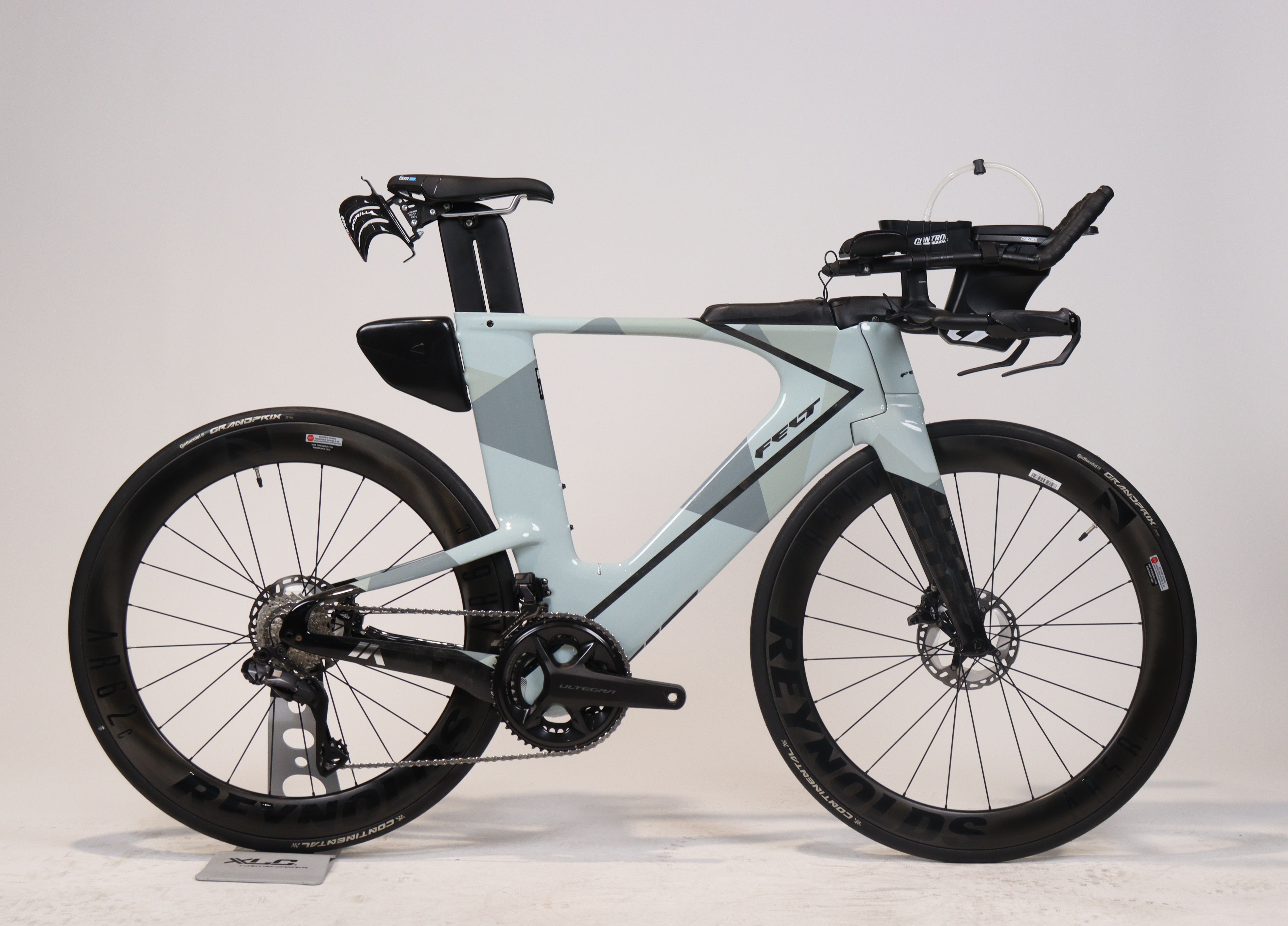 Felt IA Advanced Ultegra Di2 used in 56 cm | buycycle